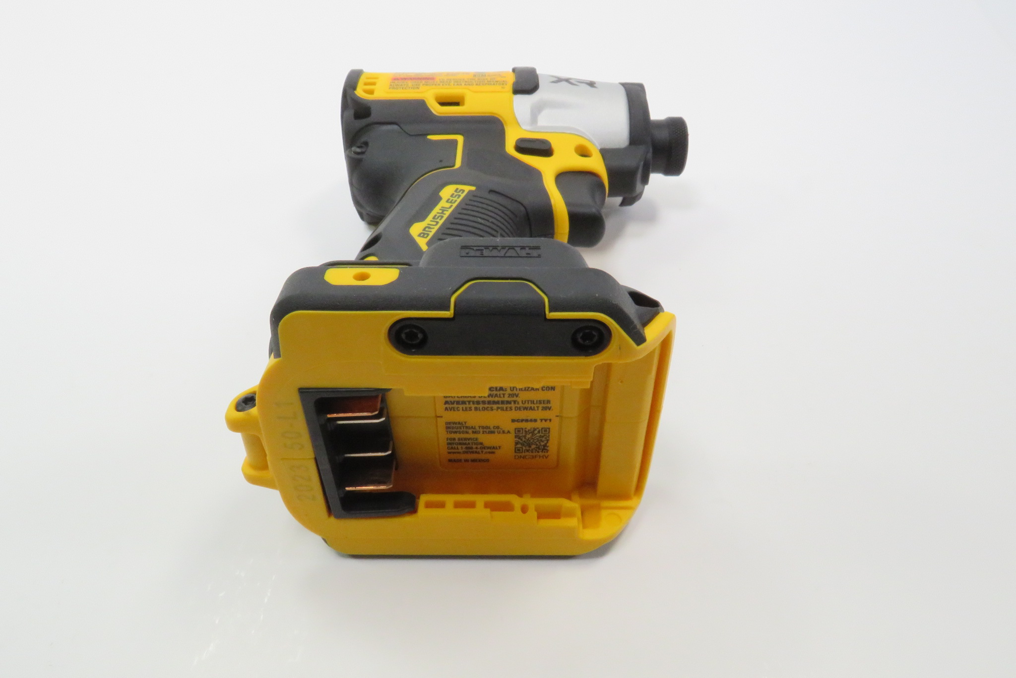 DeWalt DCF845 20-Volt XR Cordless Brushless 1/4" Impact Driver 8676