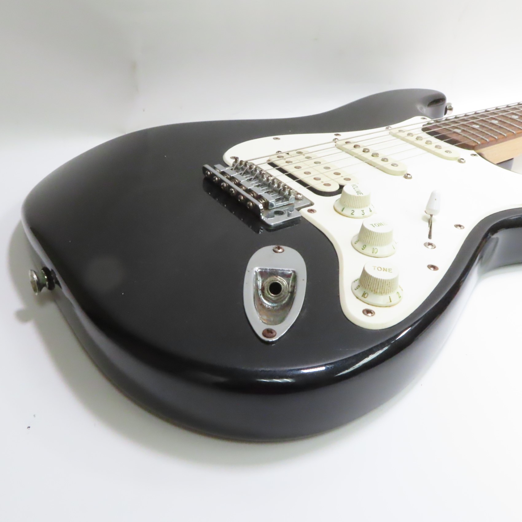 Fender Starcaster Solid Body 6-String Electric Guitar - Black (Pick-Up ...