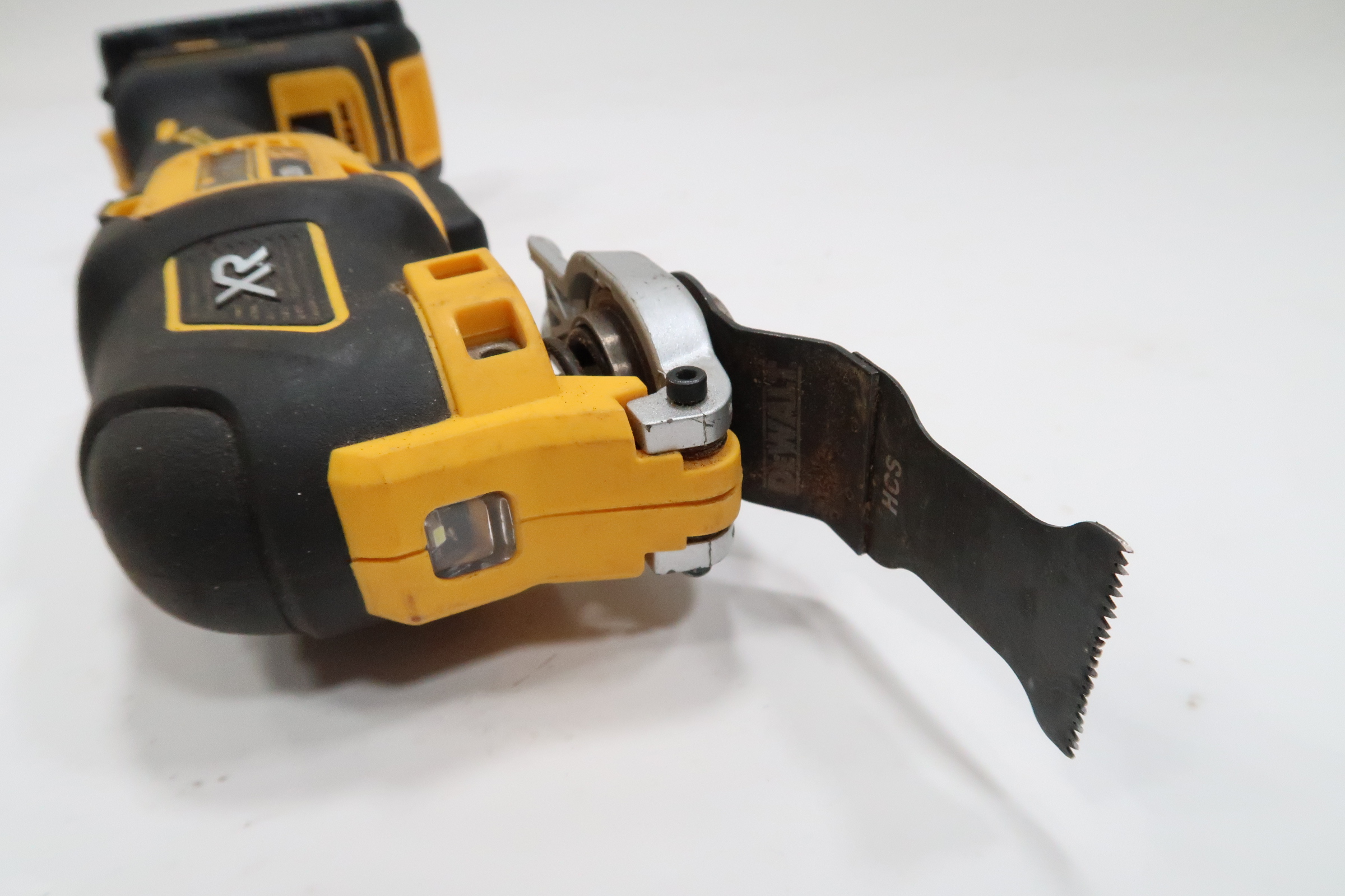 DeWalt DCS356 20V MAX XR Cordless Brushless 3-Speed Oscillating Multi Tool 8965