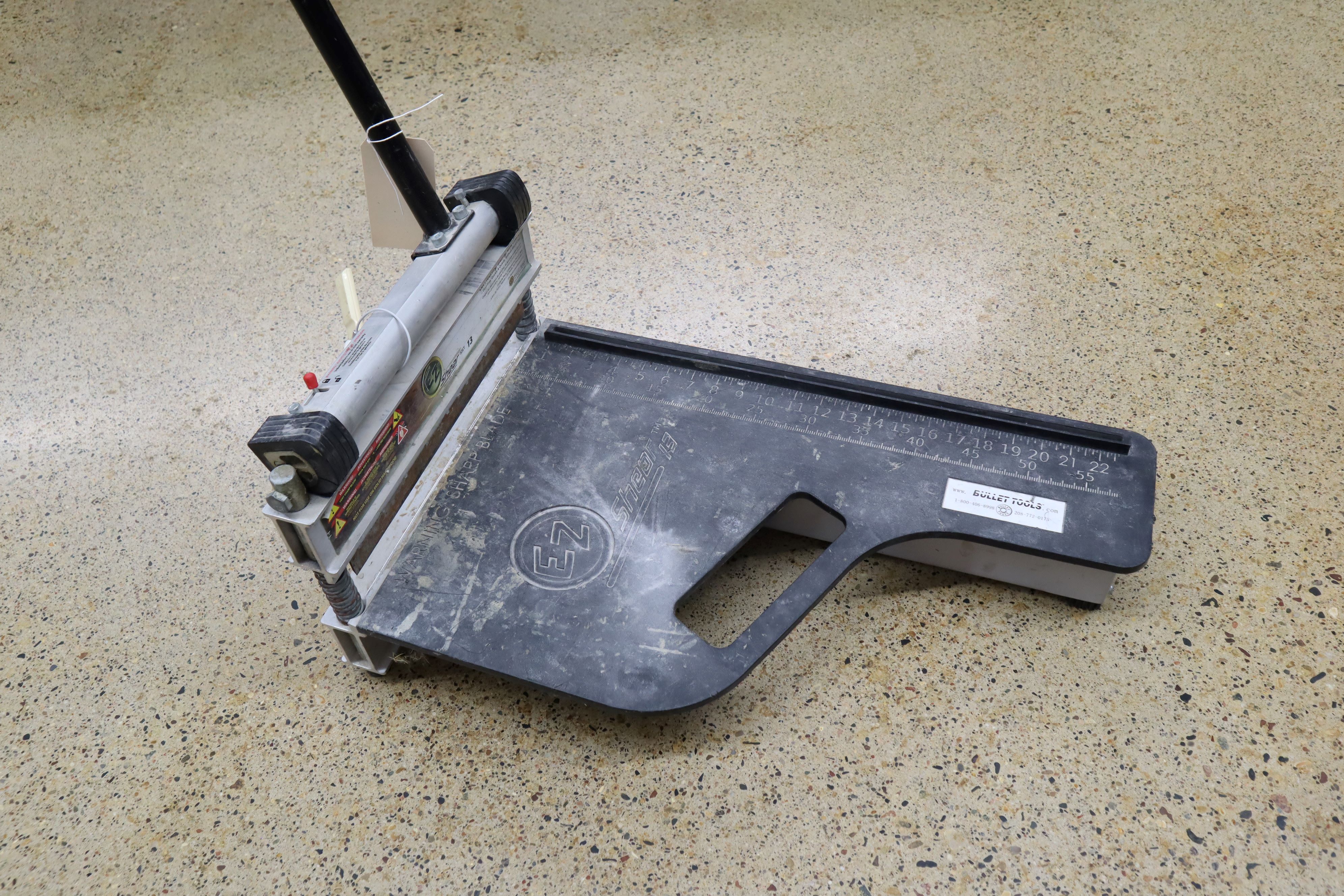 Bullet Tools EZ Shear 13 Inch Multi Cutter Flooring Tool