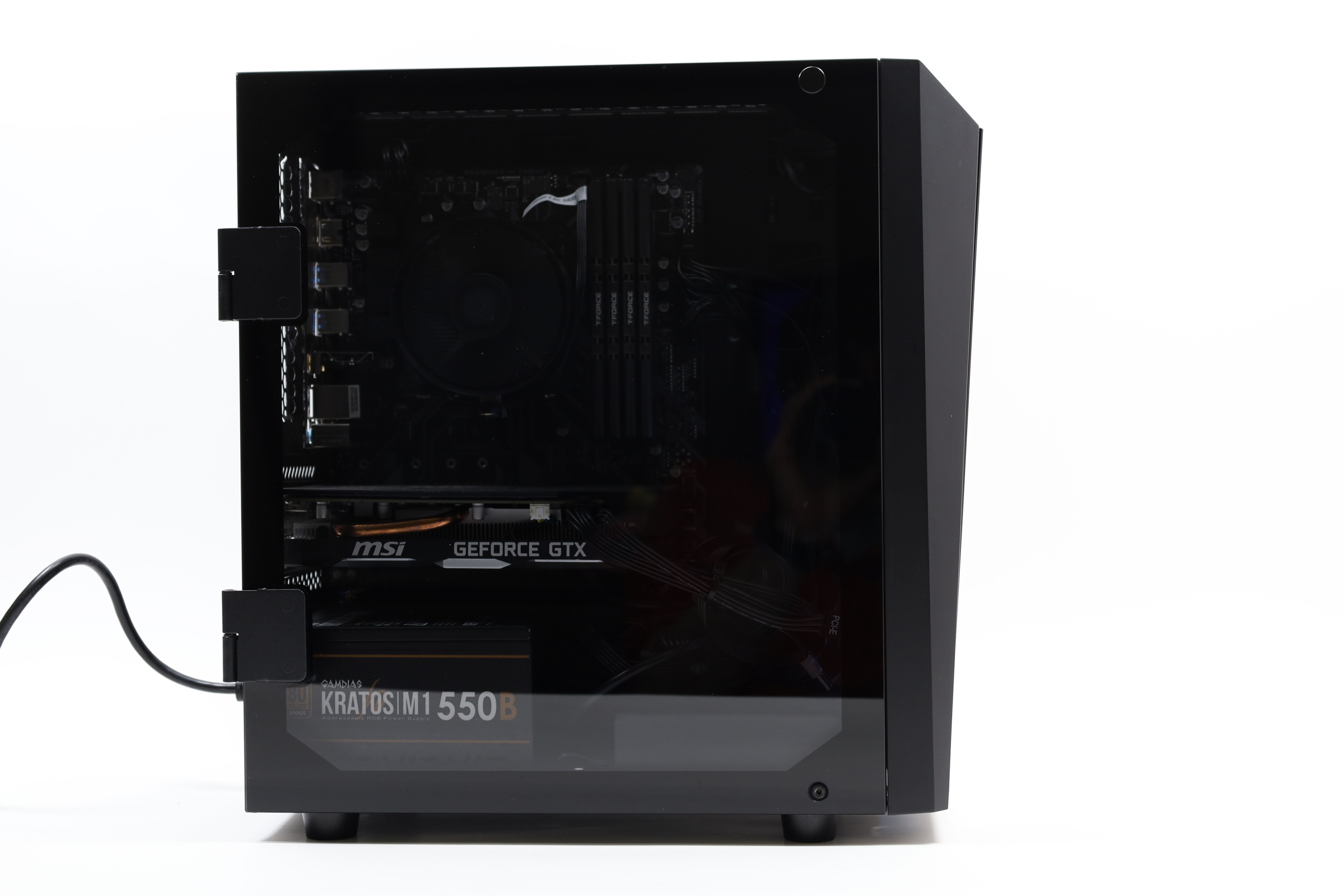 SkyTech Blaze II AMD Ryzen 5 3600 3.6GHz GTX 1660 Super 32GB RAM 1TB SSD PC