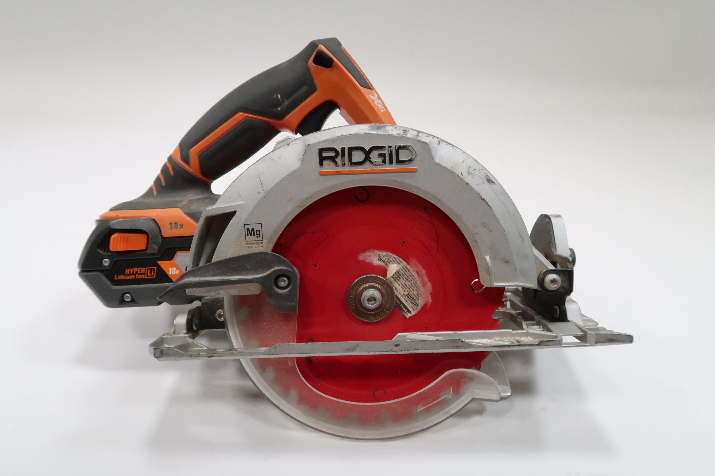 Ridgid R865 18V Cordless 6-1/2 in. Circular Saw 2804