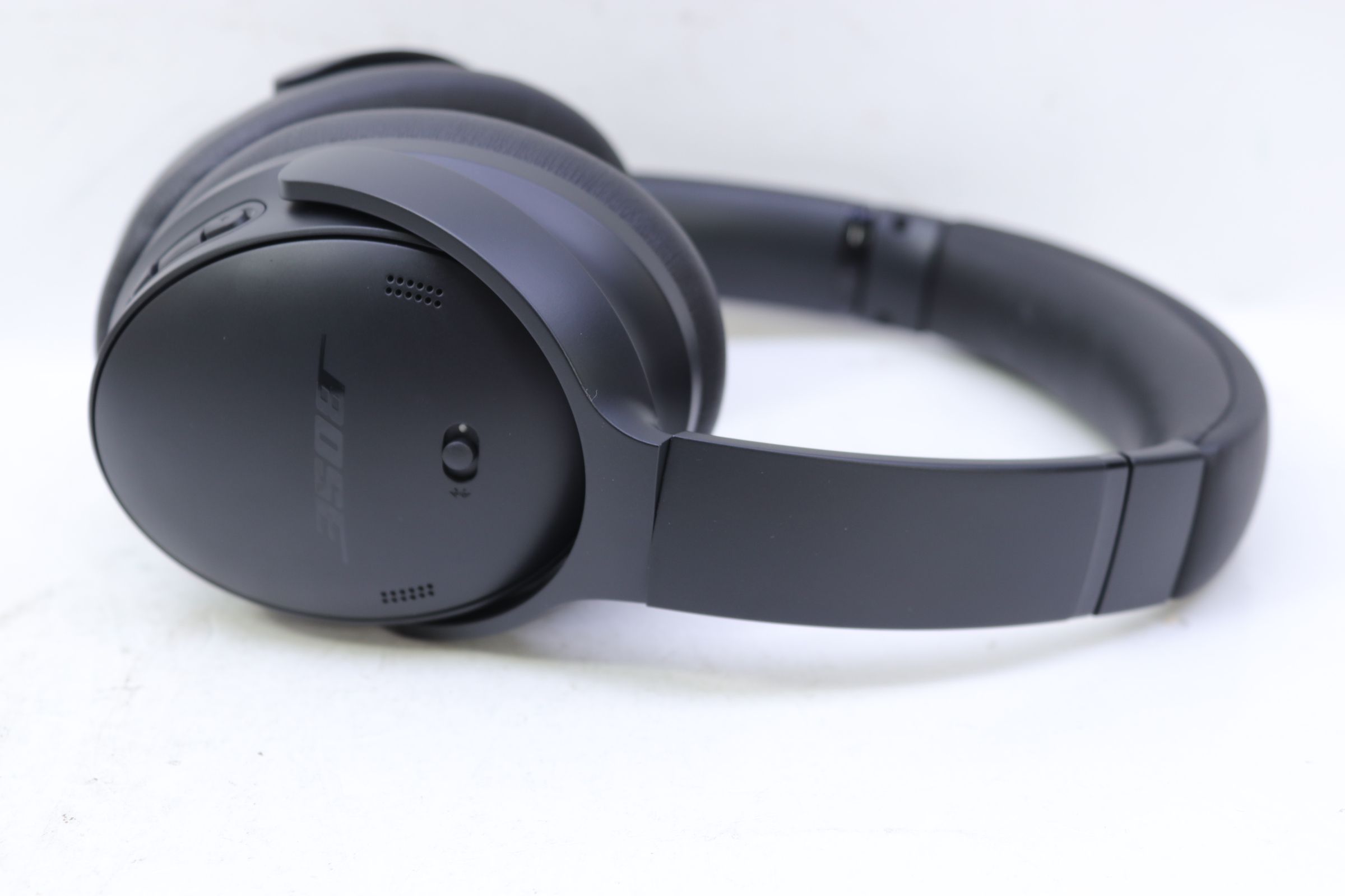 Bose QuietComfort 45 QC45 437310 Portable Bluetooth Noise Cancelling ...