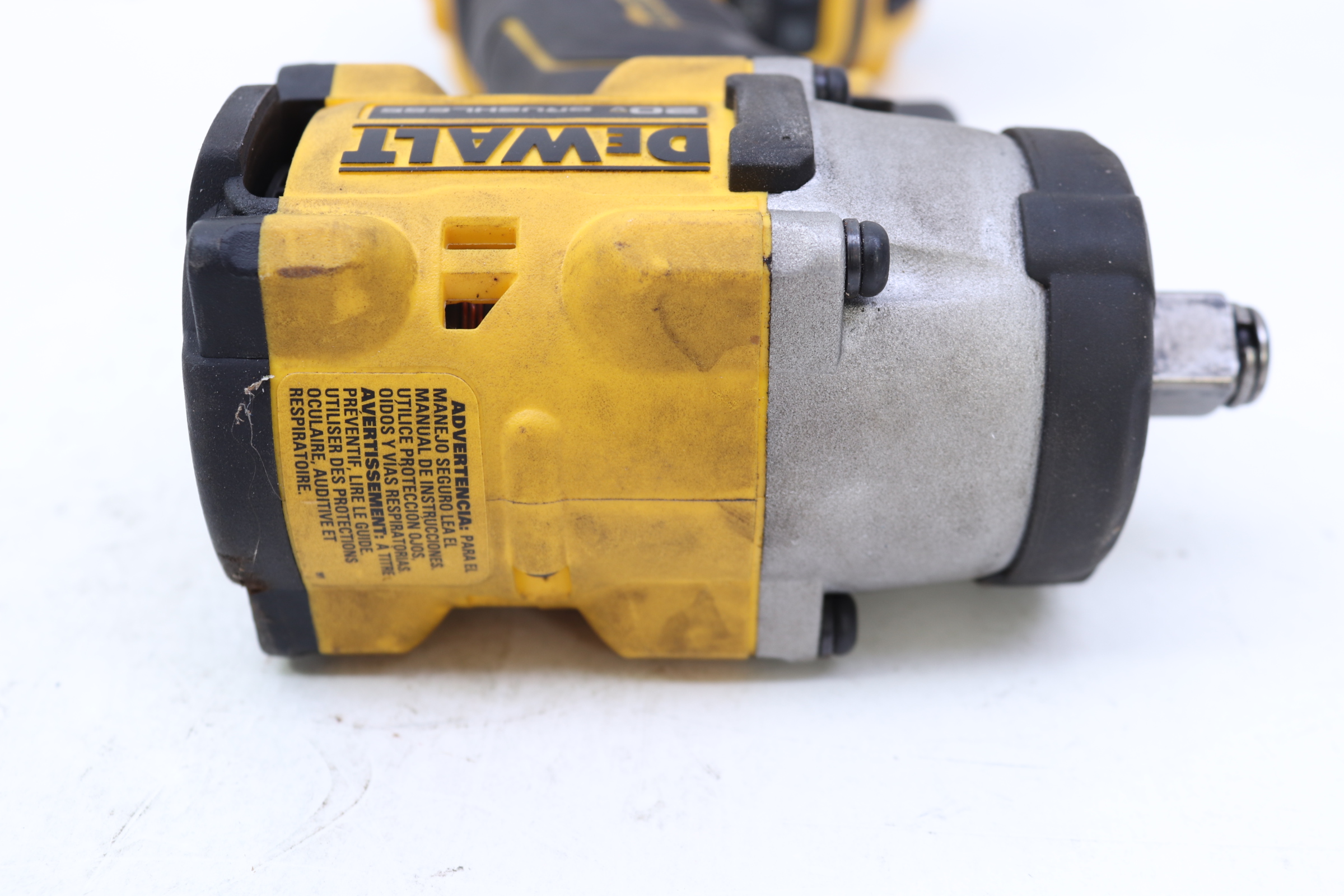 DEWALT DCF921 ATOMIC 20-Volt MAX Cordless Brushless 1/2 in. Impact Wrench