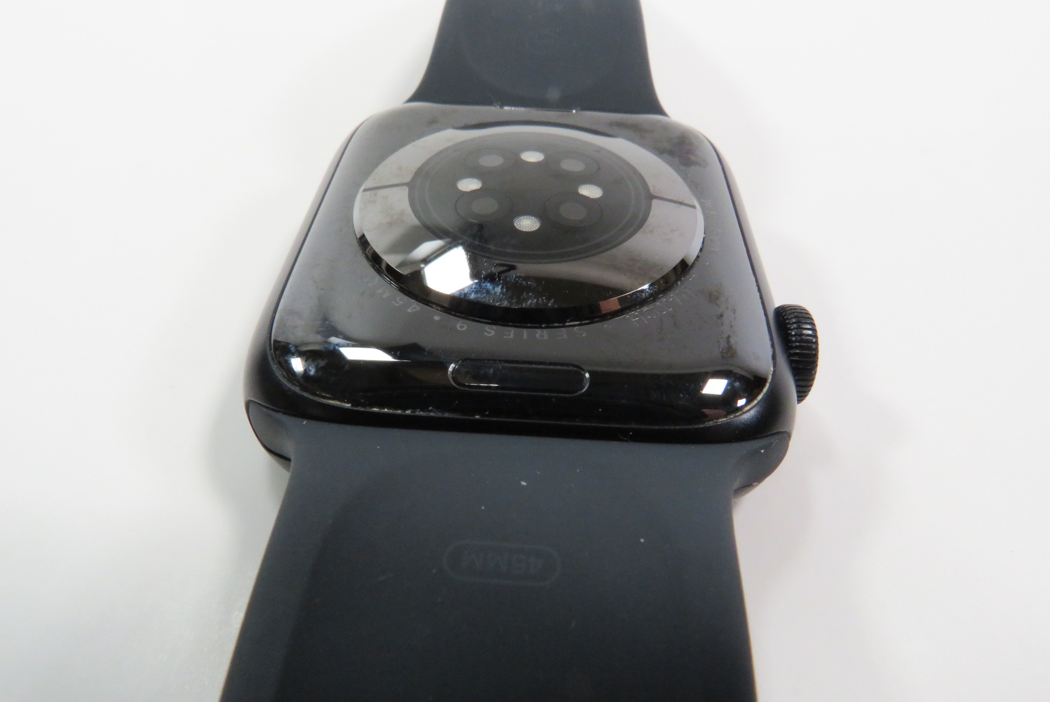 Apple Series 9 A2980 MR9A3LL/A 45mm Aluminum Casing Touchscreen Smartwatch