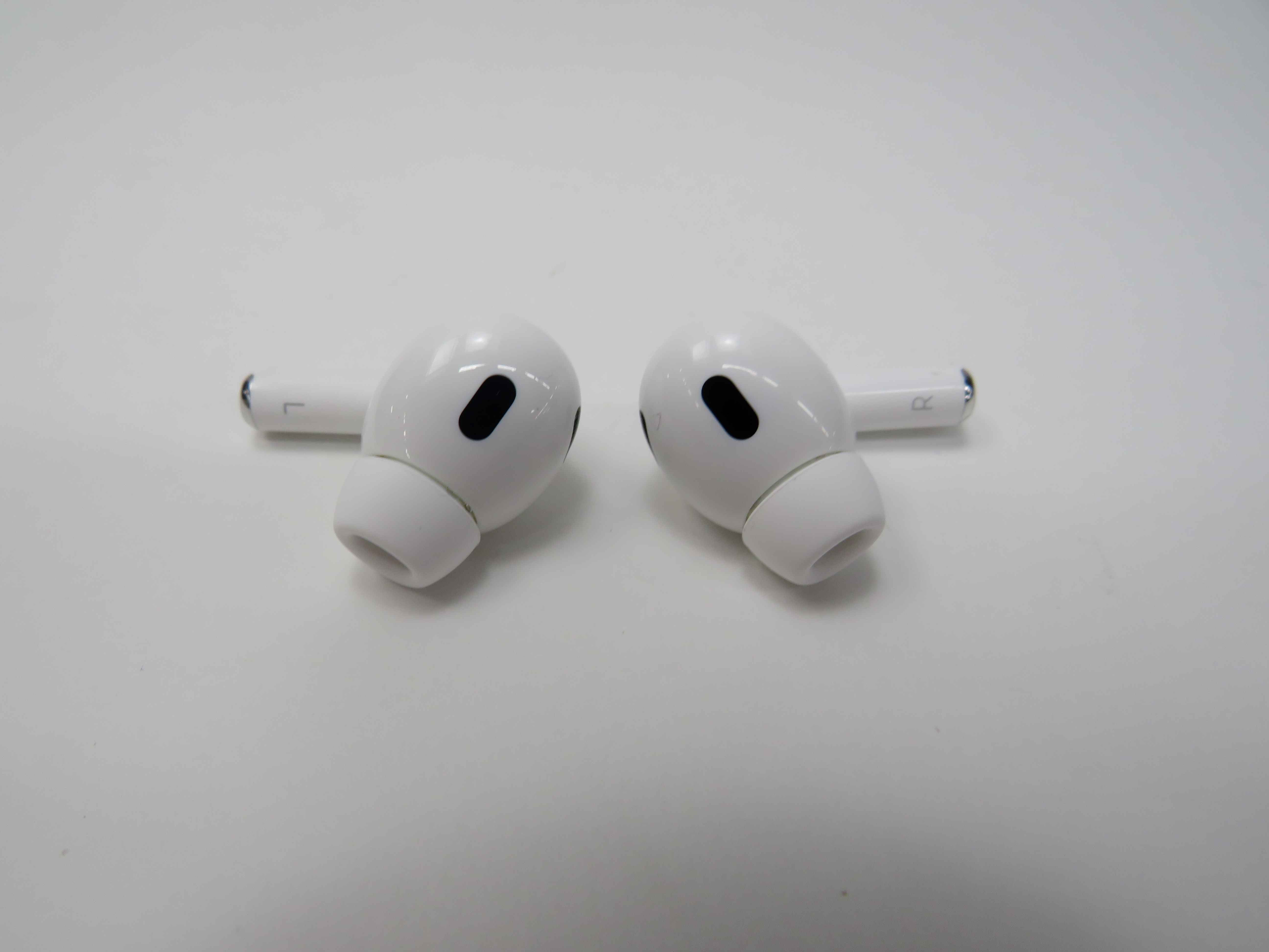 Apple AirPods Pro 2nd Generation Bluetooth Wireless Earbuds A2700 0051