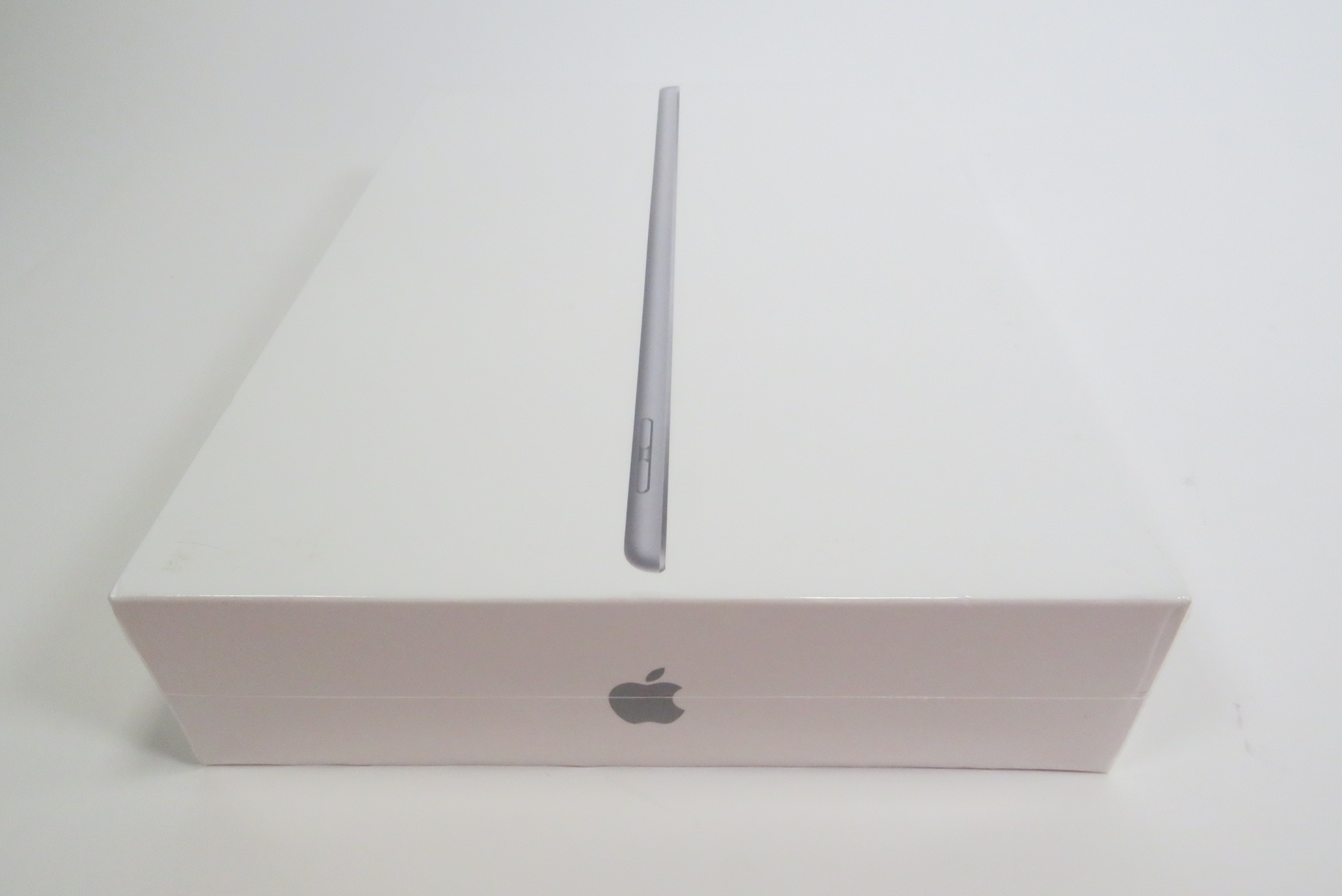 Apple A2602/MK2K3LL/A 10.2" 64GB Wi-Fi 9th Gen iPad Tablet