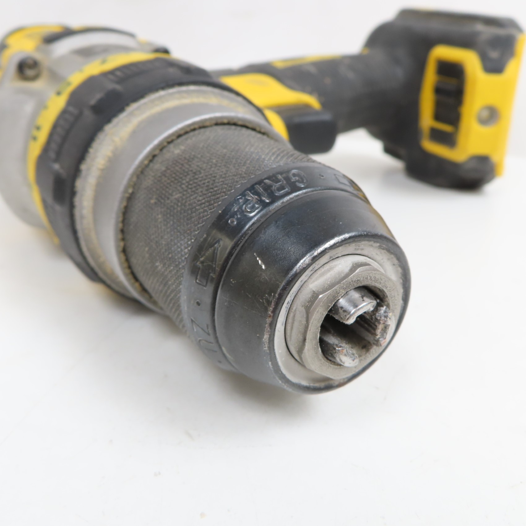 DeWalt DCD999 MAX 20V 1/2" Cordless Hammer Drill/Driver