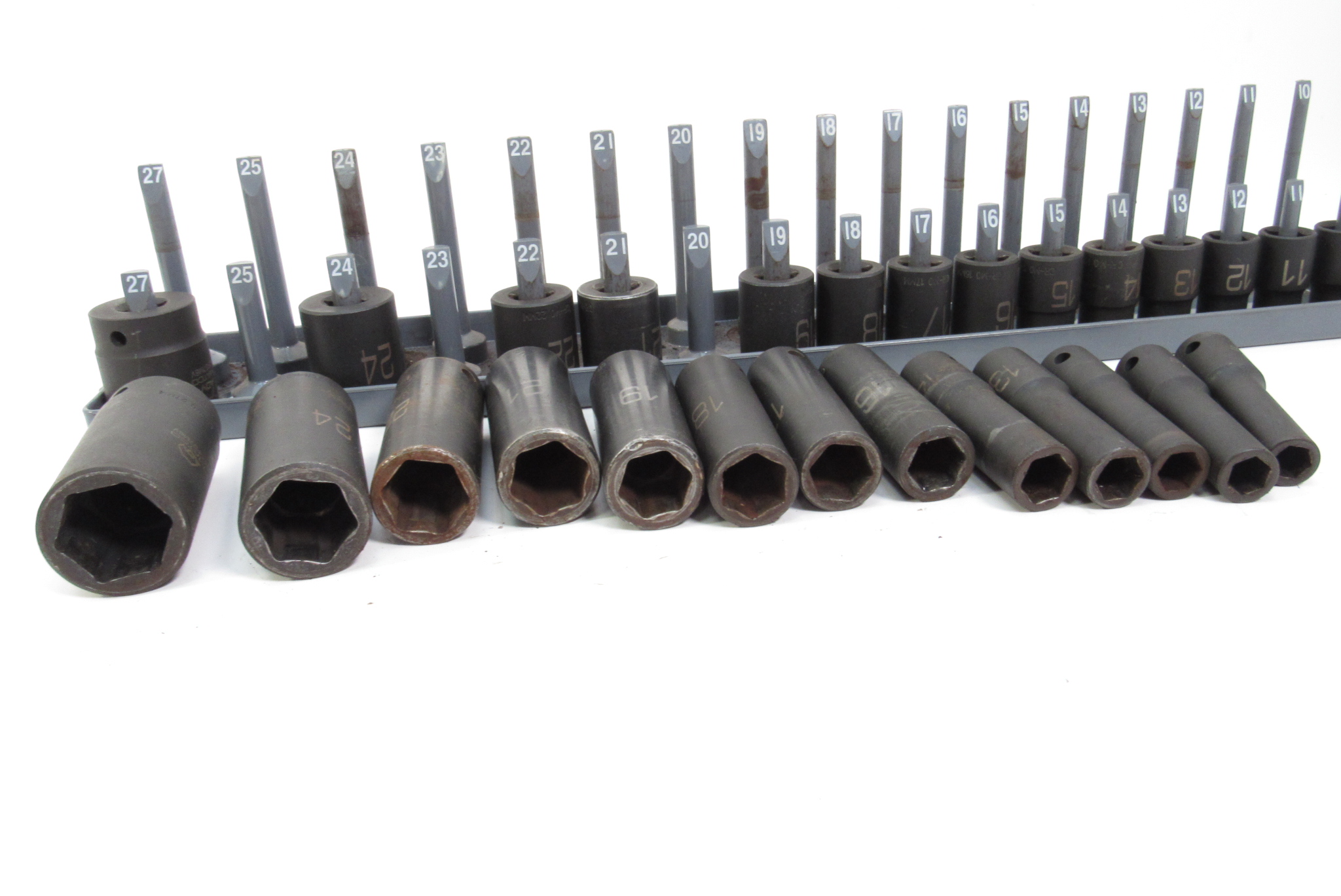 Matco 27-PC 1/2'' Drive Metric 10-27mm 6PT Deep/Standard Impact Sockets ...