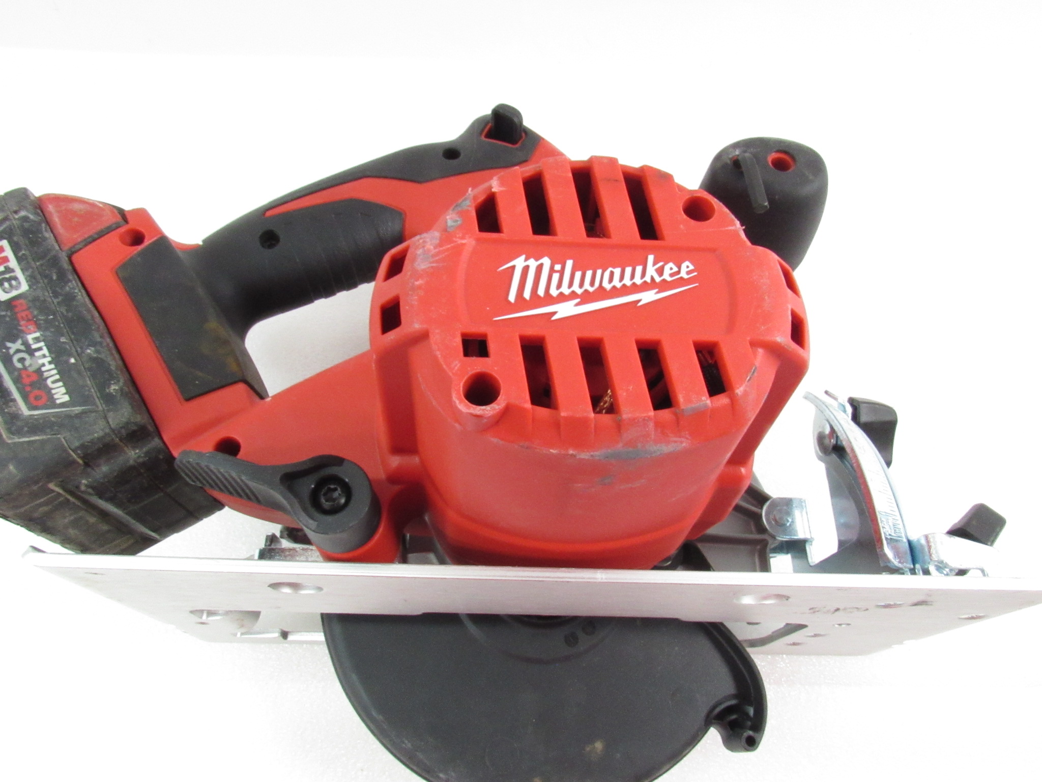 Milwaukee 2630-20 M18 18-Volt Lithium-Ion Cordless 6-1/2 in. Circular Saw