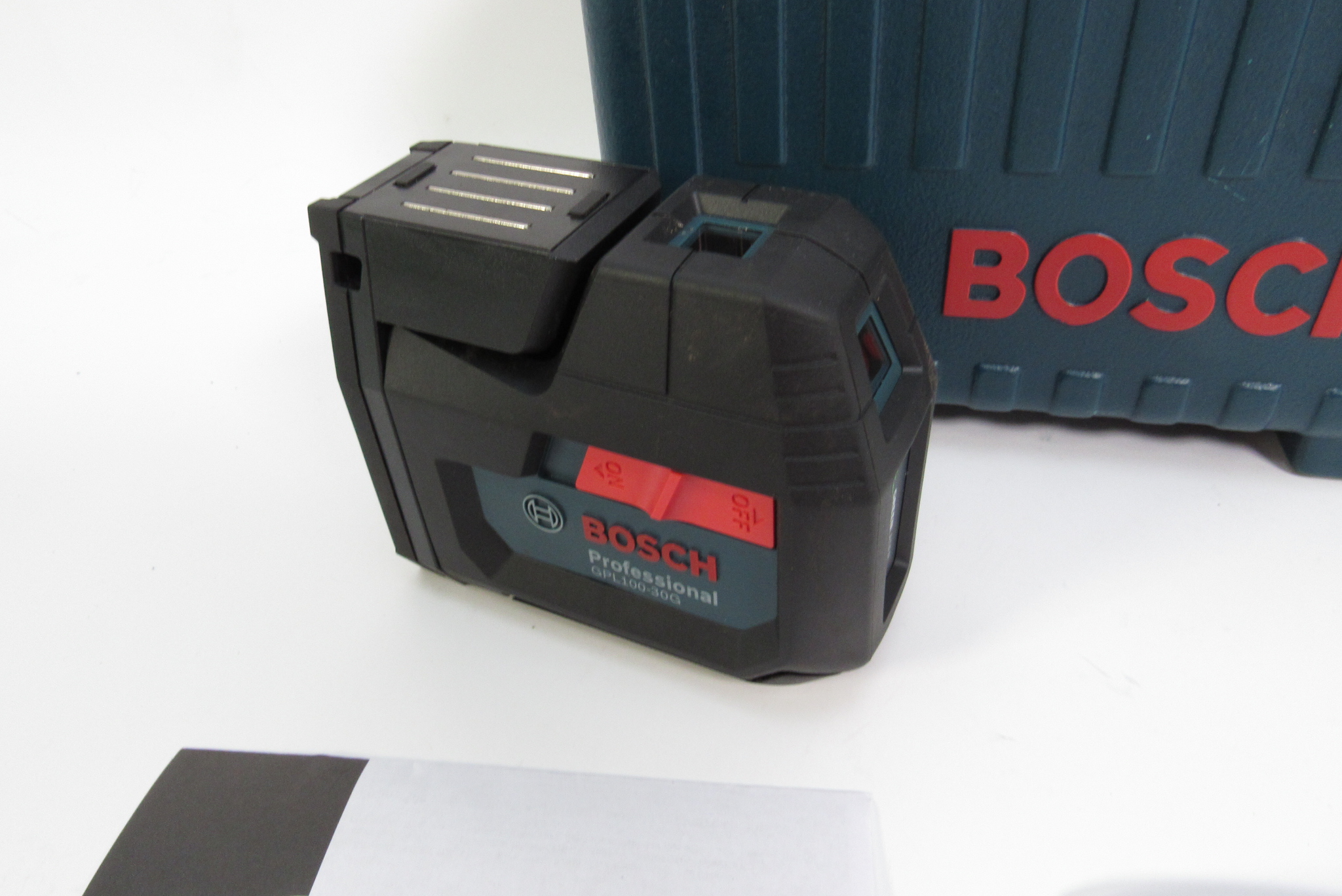 Bosch GPL100-30G 125-ft Green 3-Point Self-Leveling Laser Level