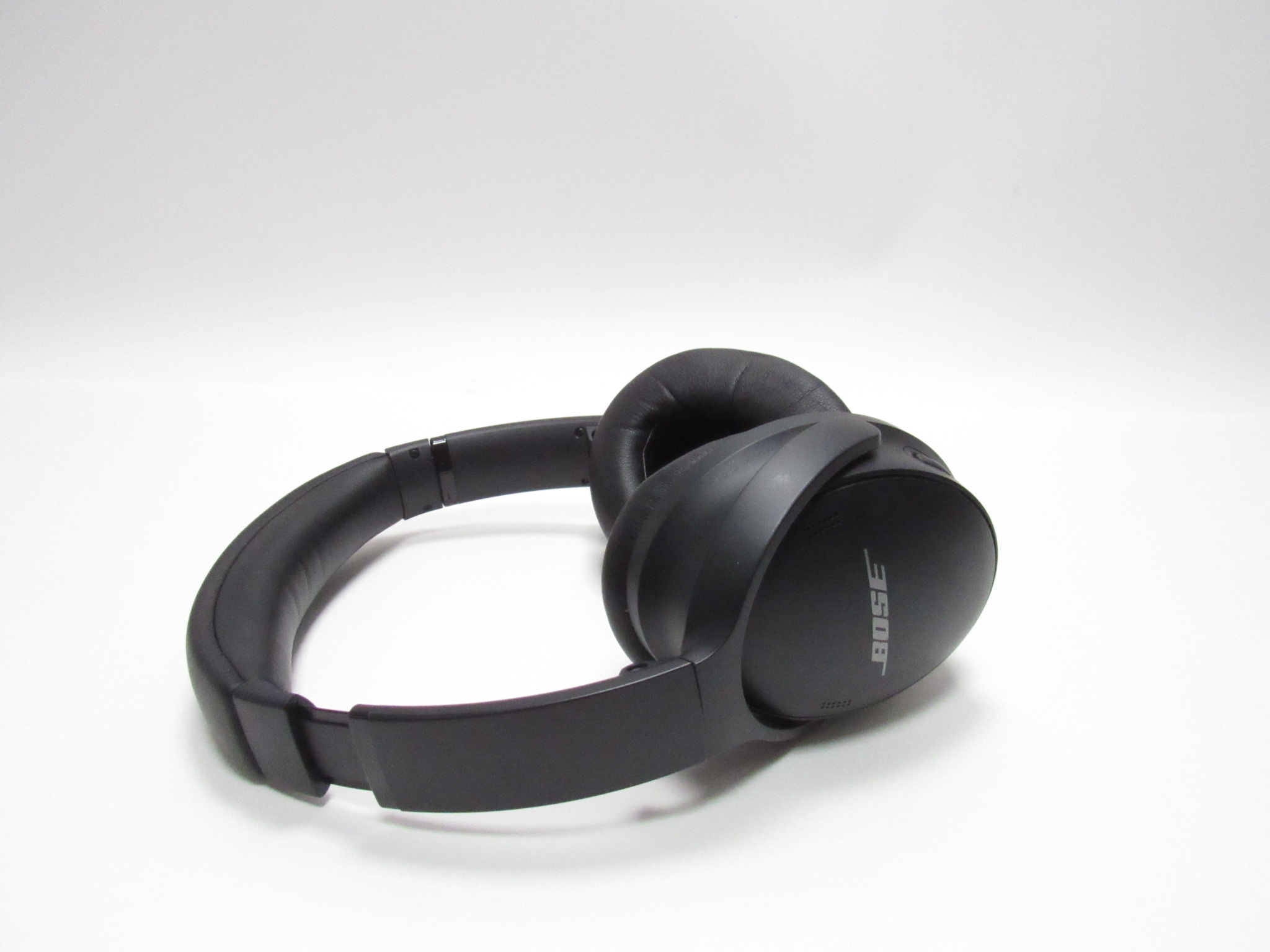 Bose QuietComfort 437310 Portable Bluetooth Noise Cancelling Headphones ...