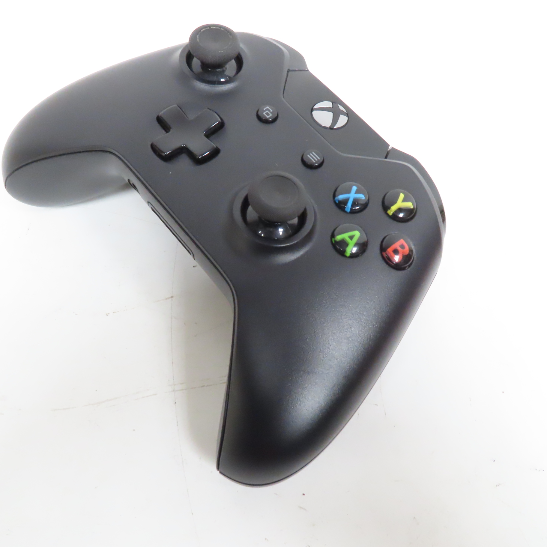 Microsoft 1697 Xbox One Wireless Controller for Xbox One/PC - Black (1123)