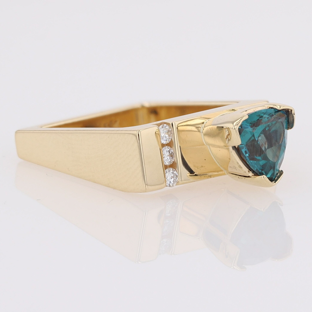 Trisko 1.49ctw Lab-Created Alexandrite and Diamond Ring 14k Yellow Gold ...