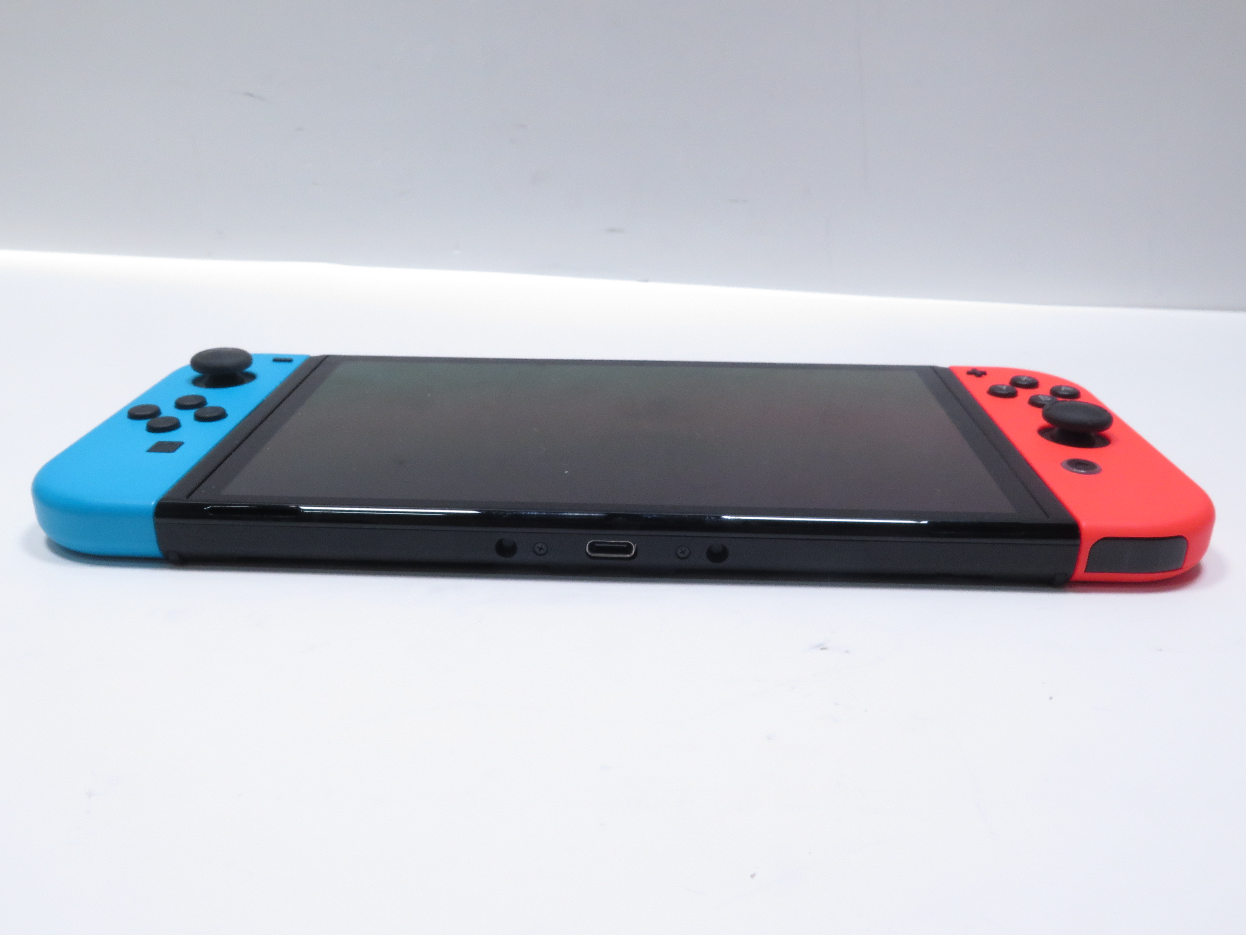 Nintendo HEG-001 Switch OLED Handheld Touchscreen Video Game Console 3046
