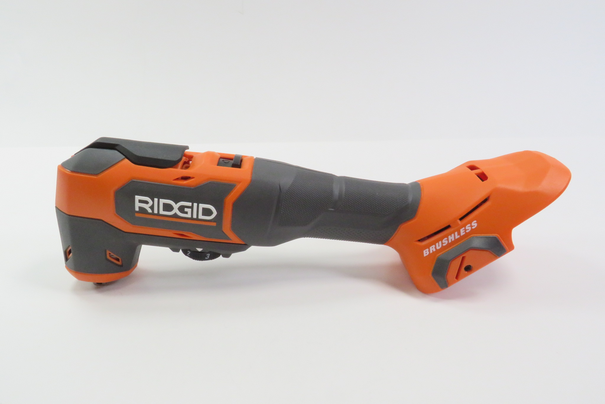 Ridgid R86240 18-Volt Lithium-Ion Brushless Cordless Oscillating Multi-Tool