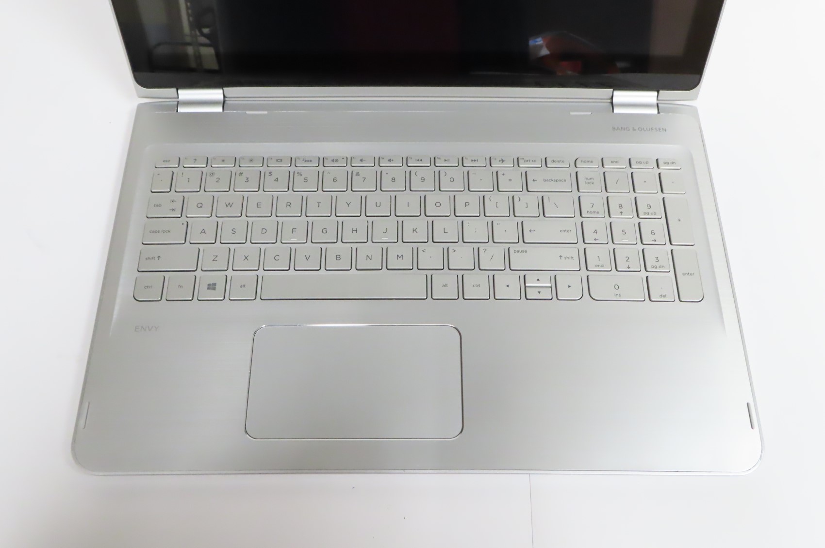HP ENVY m6-w105dx Win 10 Core i7-6500U 2.5GHz 8GB RAM 1TB HDD 15.6"