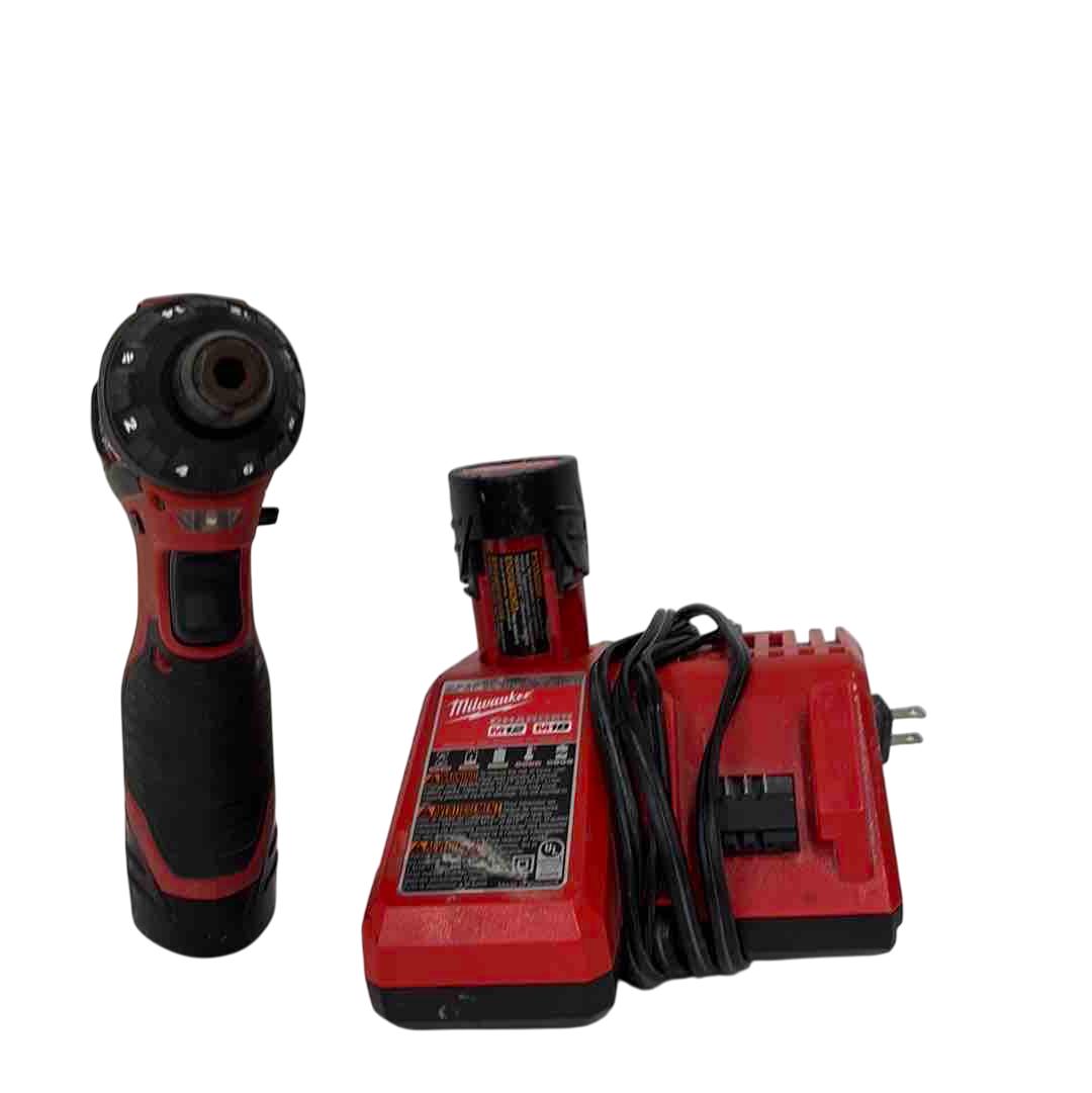 Milwaukee M12 2401-20 12-Volt Cordless Hex Screwdriver Kit