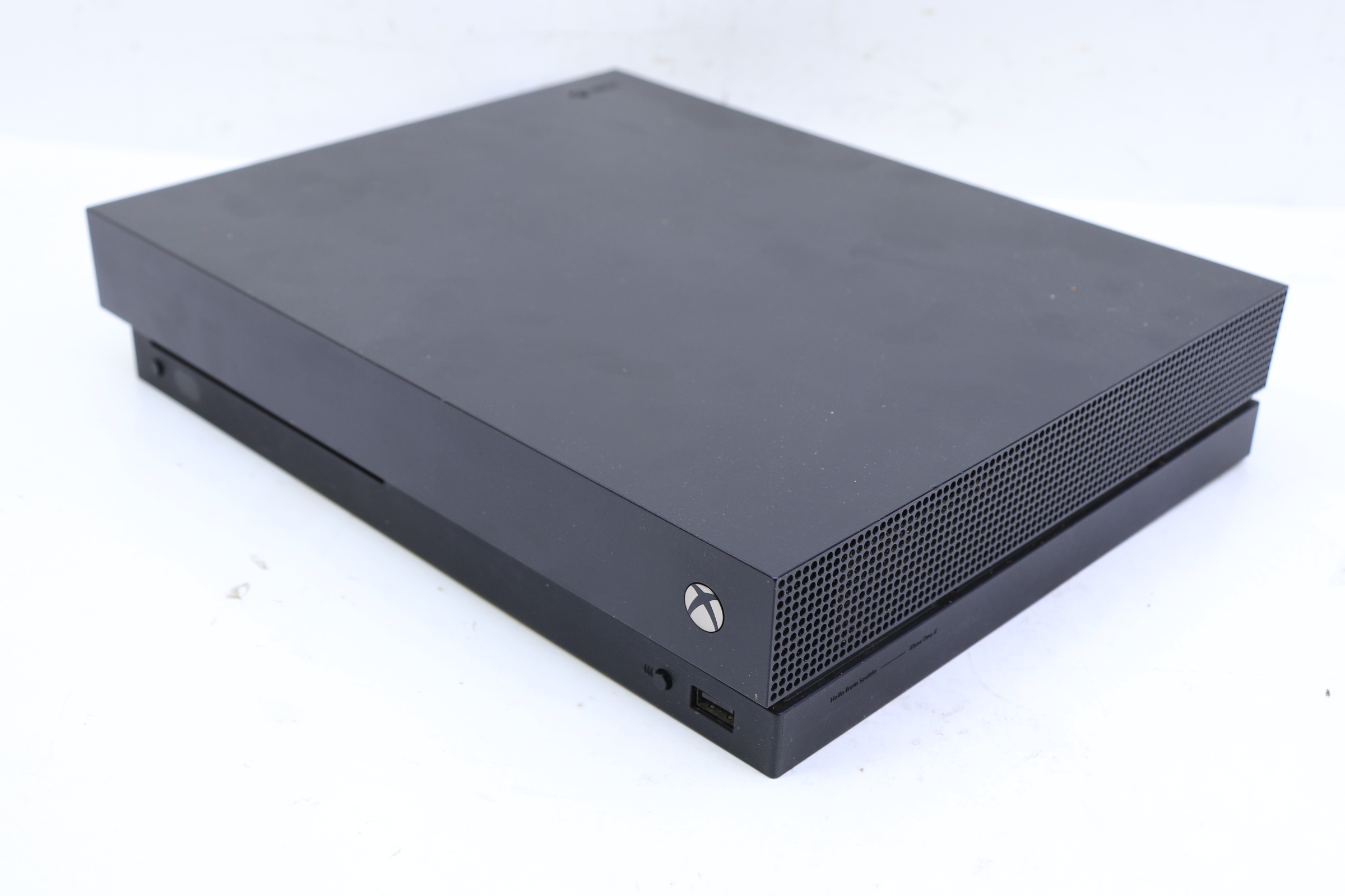 Microsoft Xbox One X 1787 1TB 4K Video Game Console Xbox One X - 3740