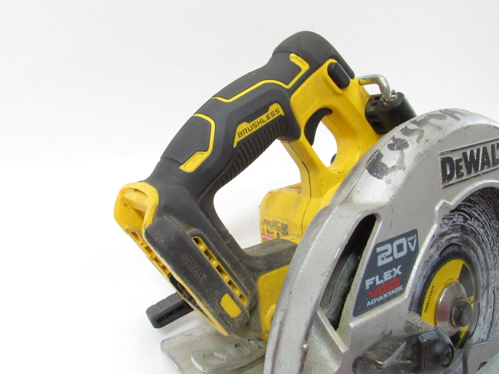 DeWalt DCS573 20V MAX Cordless Brushless 7-1/4" Circular Saw