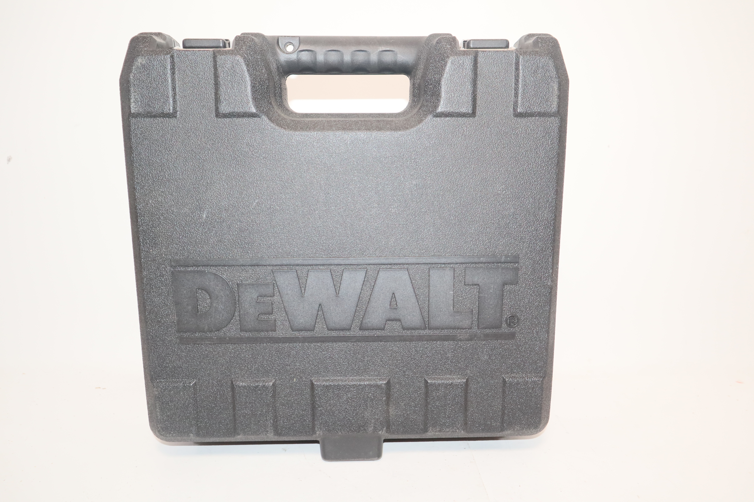 DeWalt DWFP12233 18-Gauge Pneumatic Corded Brad Nailer