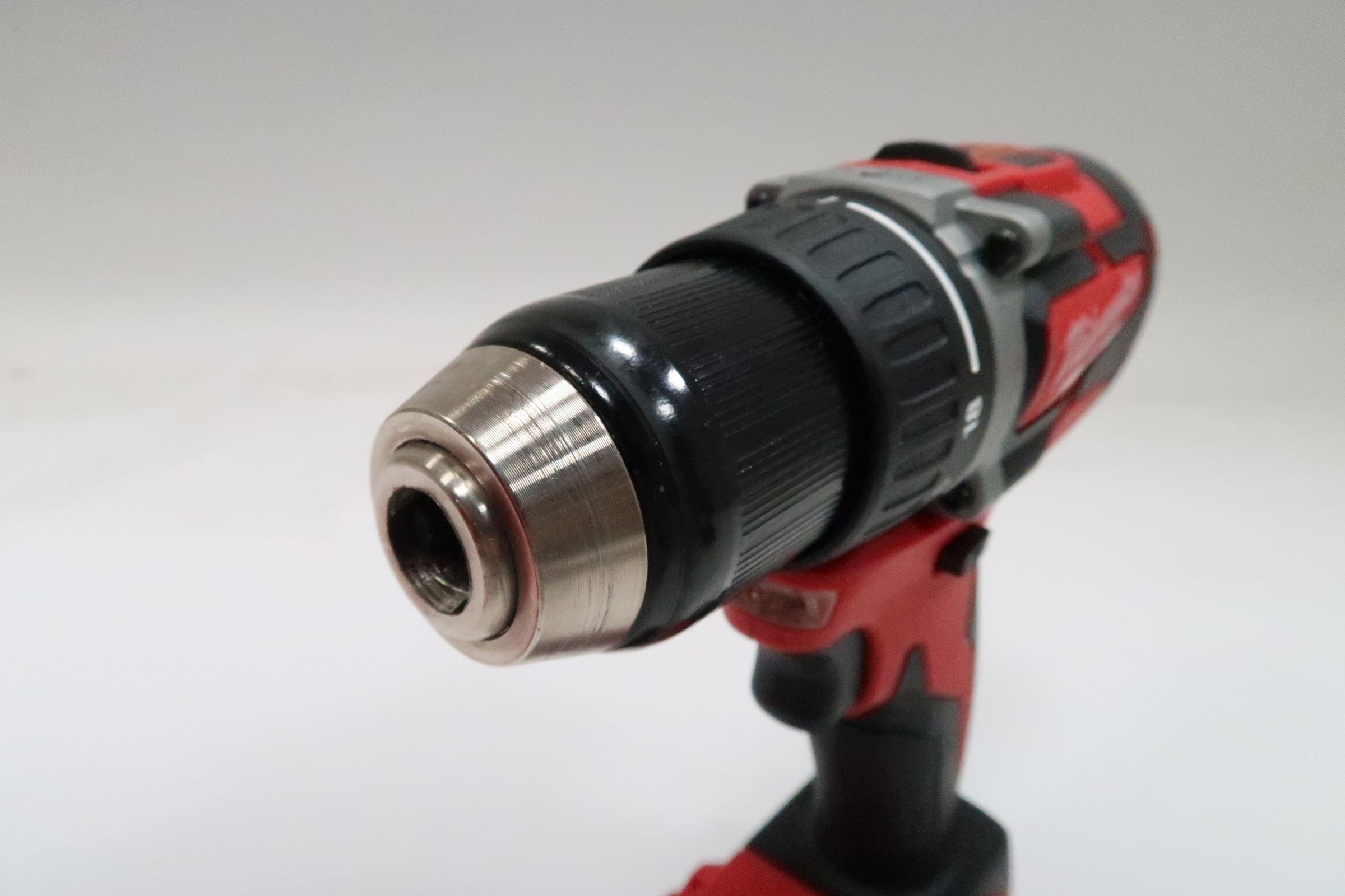 Milwaukee 2850-20 2801-20 18V Lithium-Ion Brushless Cordless Drill ...