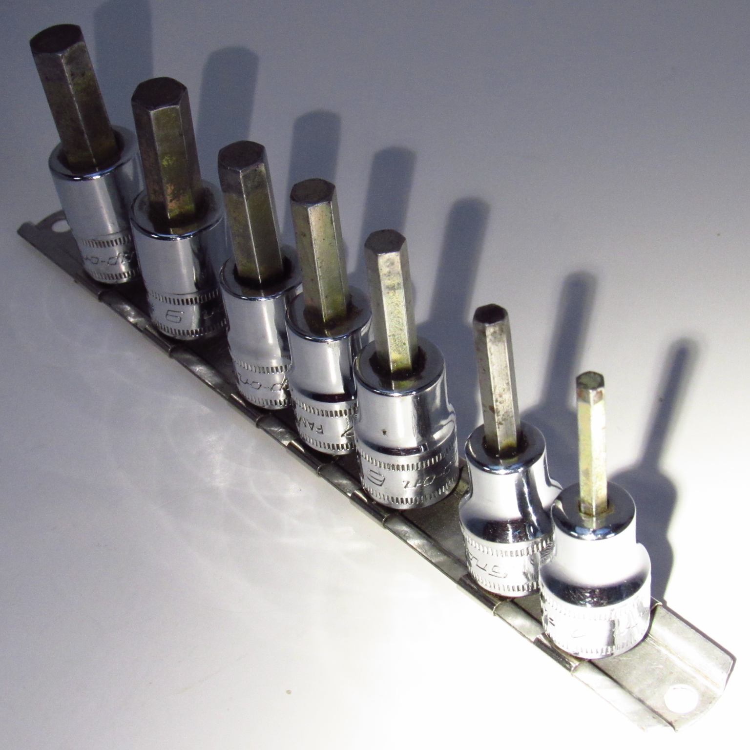 Snap-on Tools 207EFAMY 7-Piece 3/8'' Drive Metric 4-10mm Hex Bit Socket Set