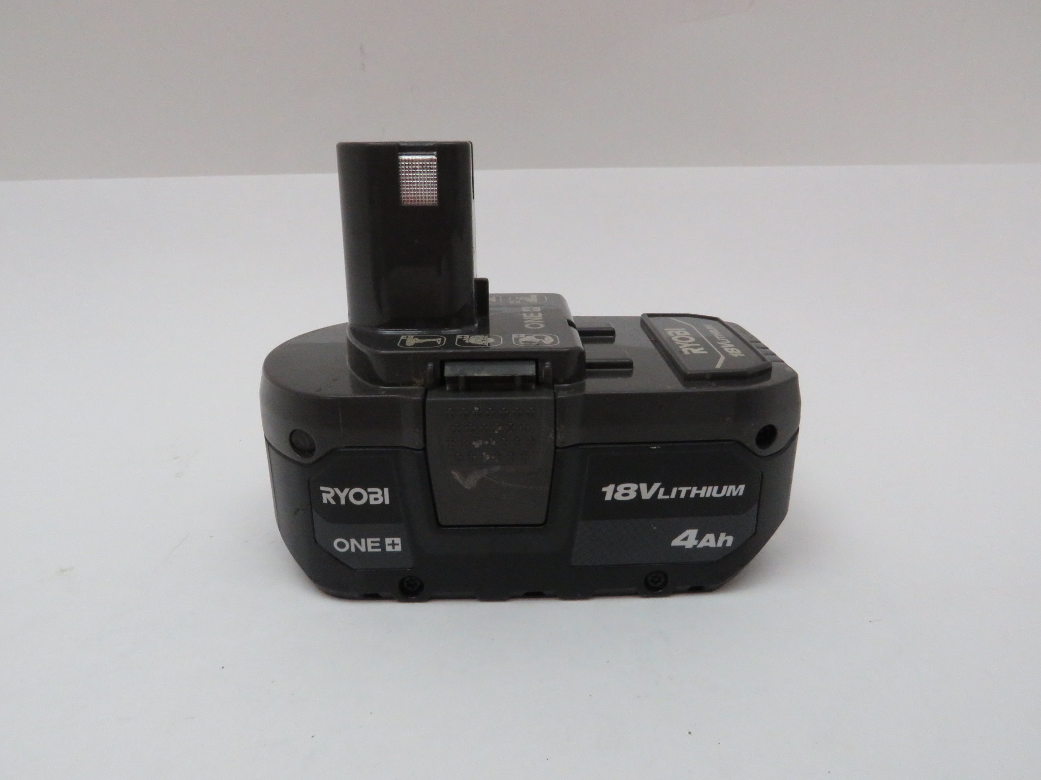 Ryobi PCL206 ONE+ 18V Cordless 3/8" Drill/Driver