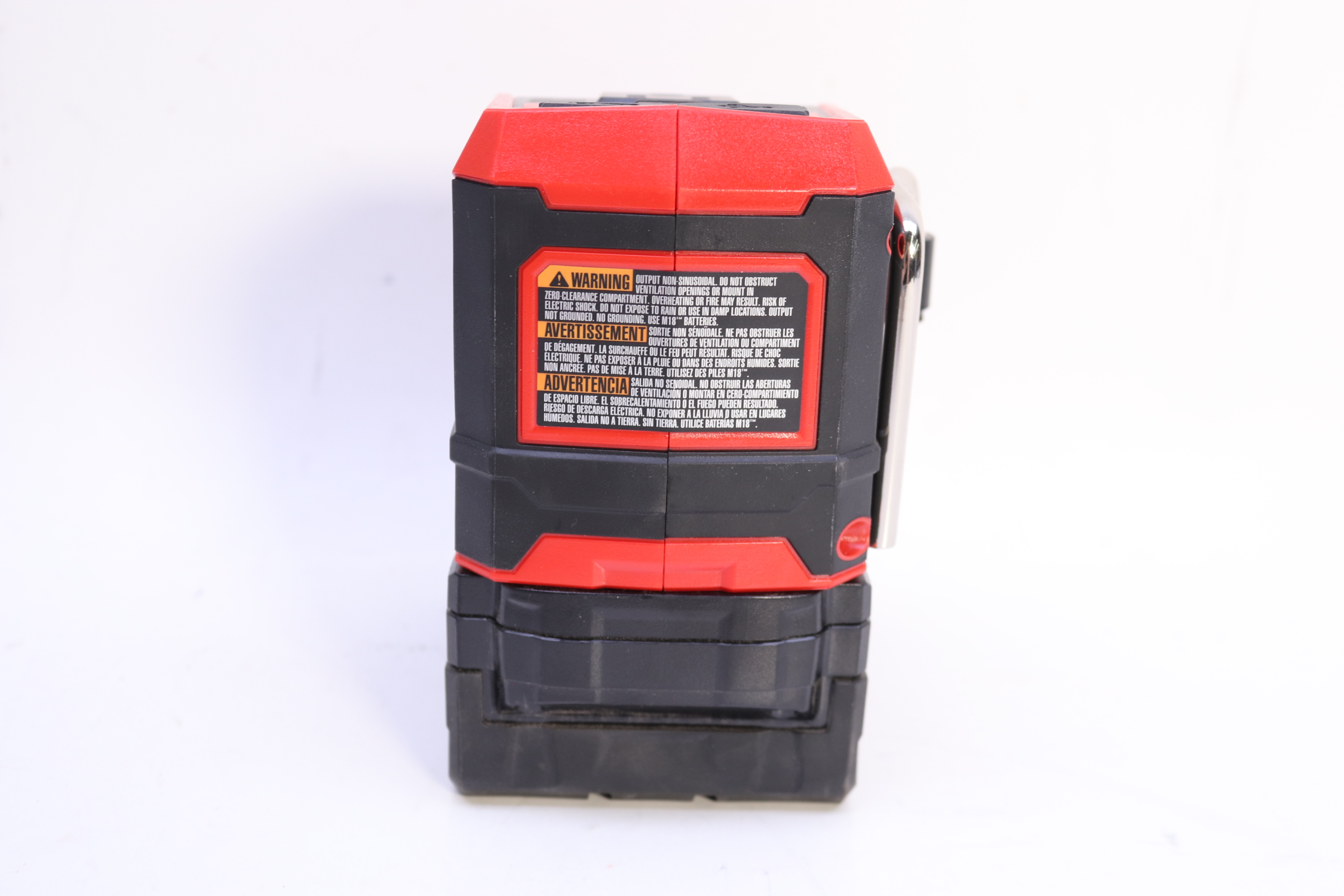 Milwaukee 2846-20 M18 18-Volt Lithium-Ion 175-Watt Powered Compact Inverter
