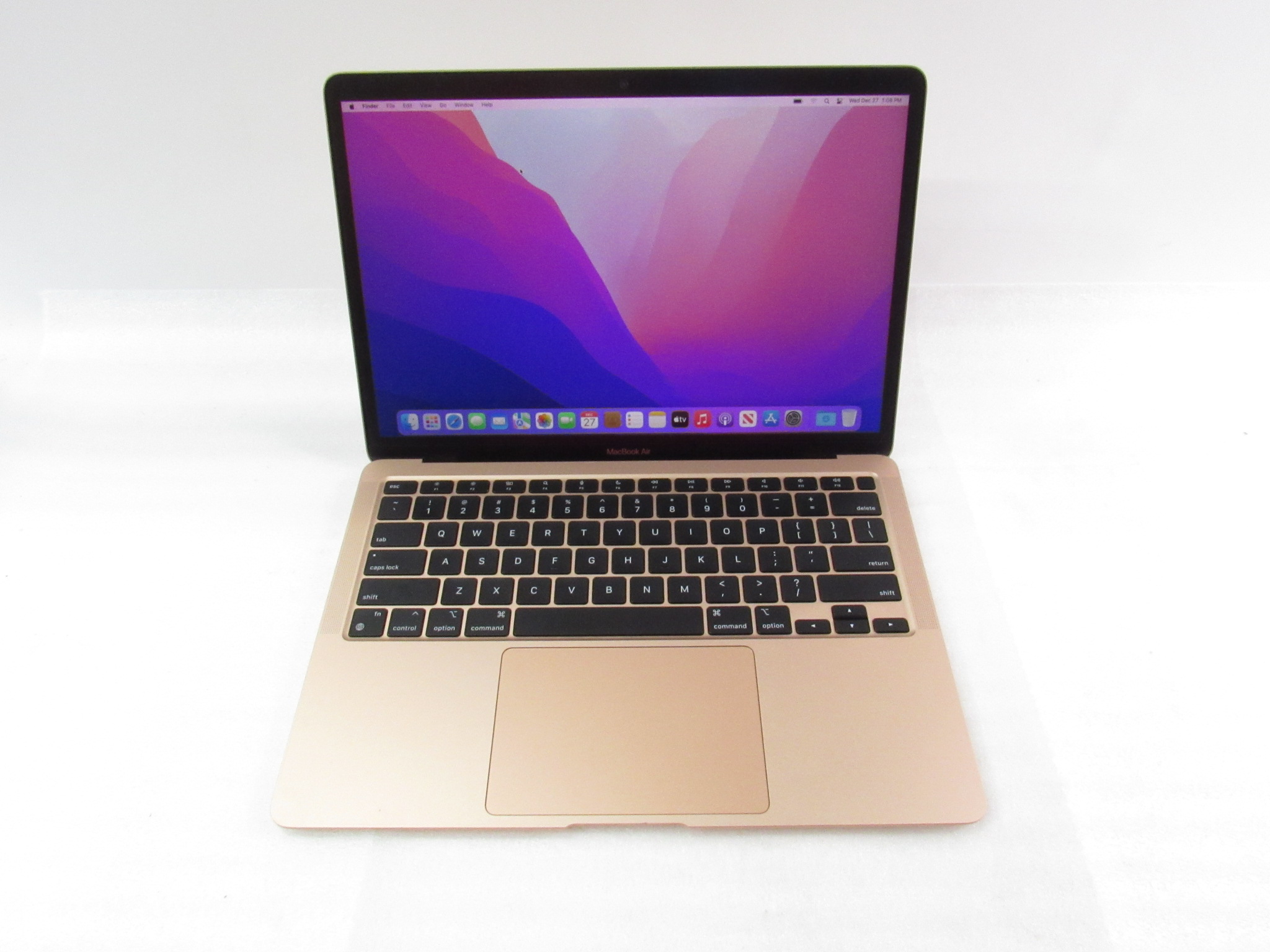 Apple MacBook Air 2020 MGN63LL/A M1 3.2GHz 8GB RAM 256GB SSD 13.3"