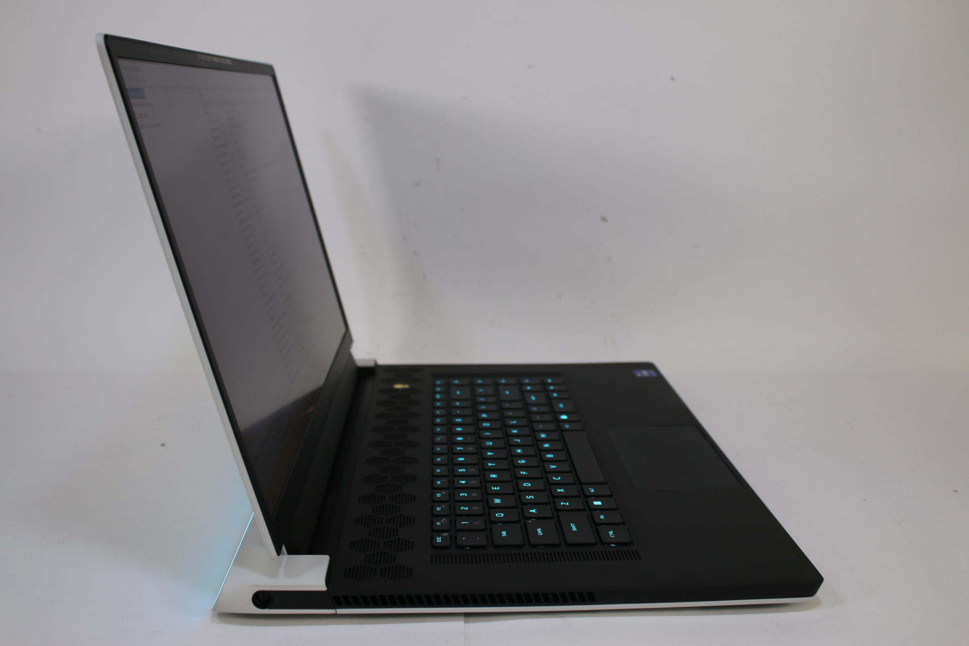 Alienware x17 R2 P48E Core i9-12900H 2.5Ghz RTX 3060 32GB RAM 1TB SSD 17.3"