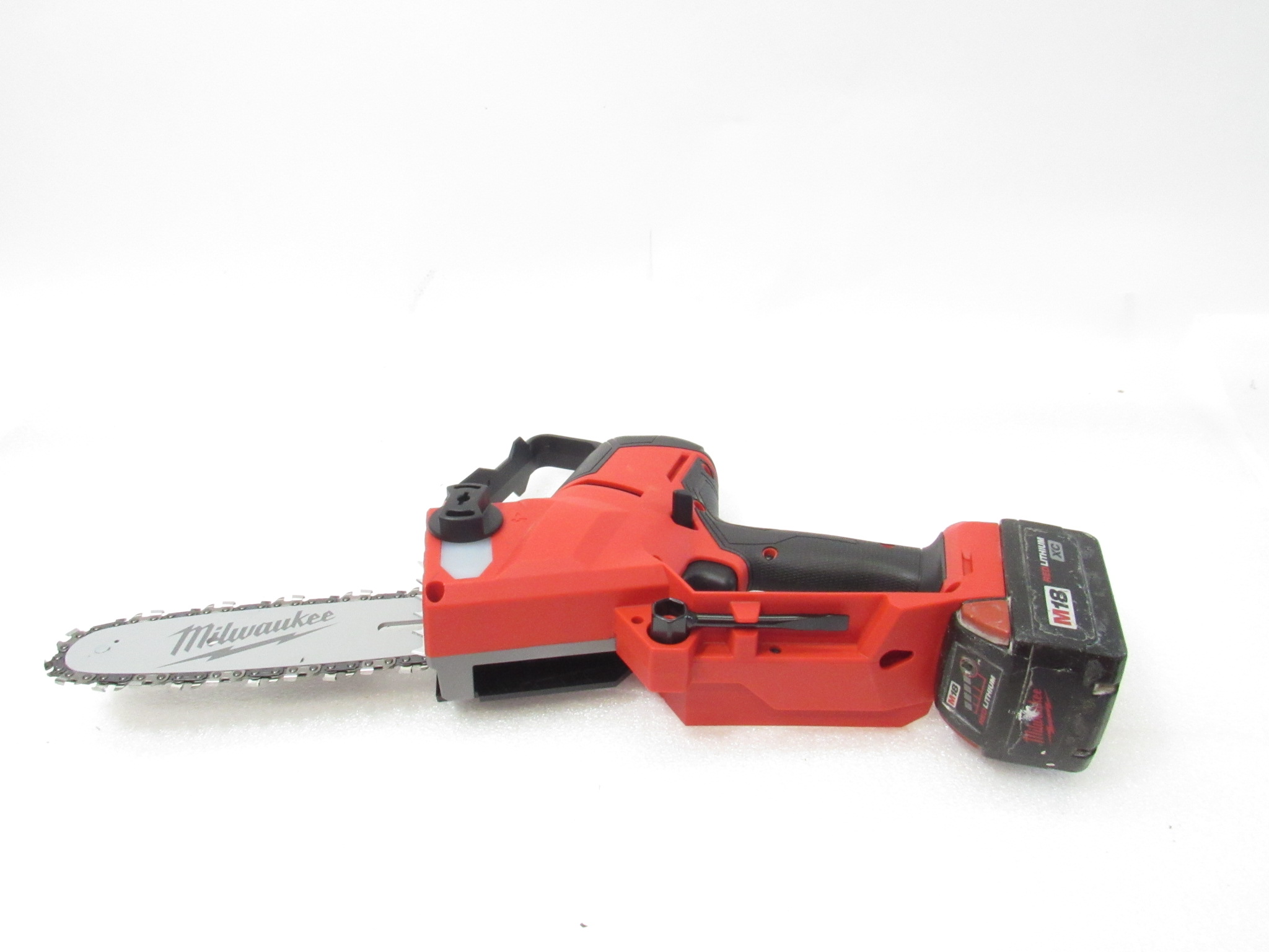 Milwaukee 3004-20 M18 FUEL HATCHET 8" Pruning Saw