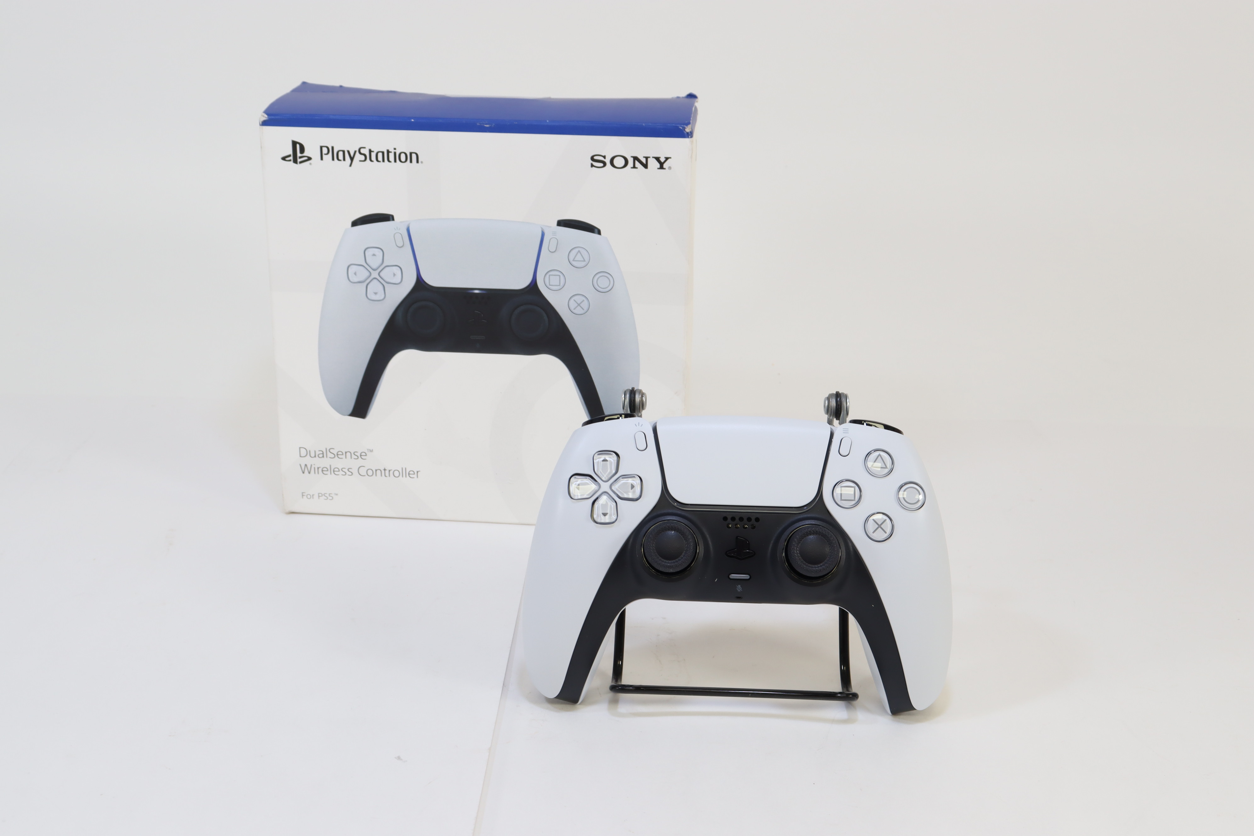 Sony PlayStation DualSense CFI-ZCT1W Adaptive Trigger Wireless Controller