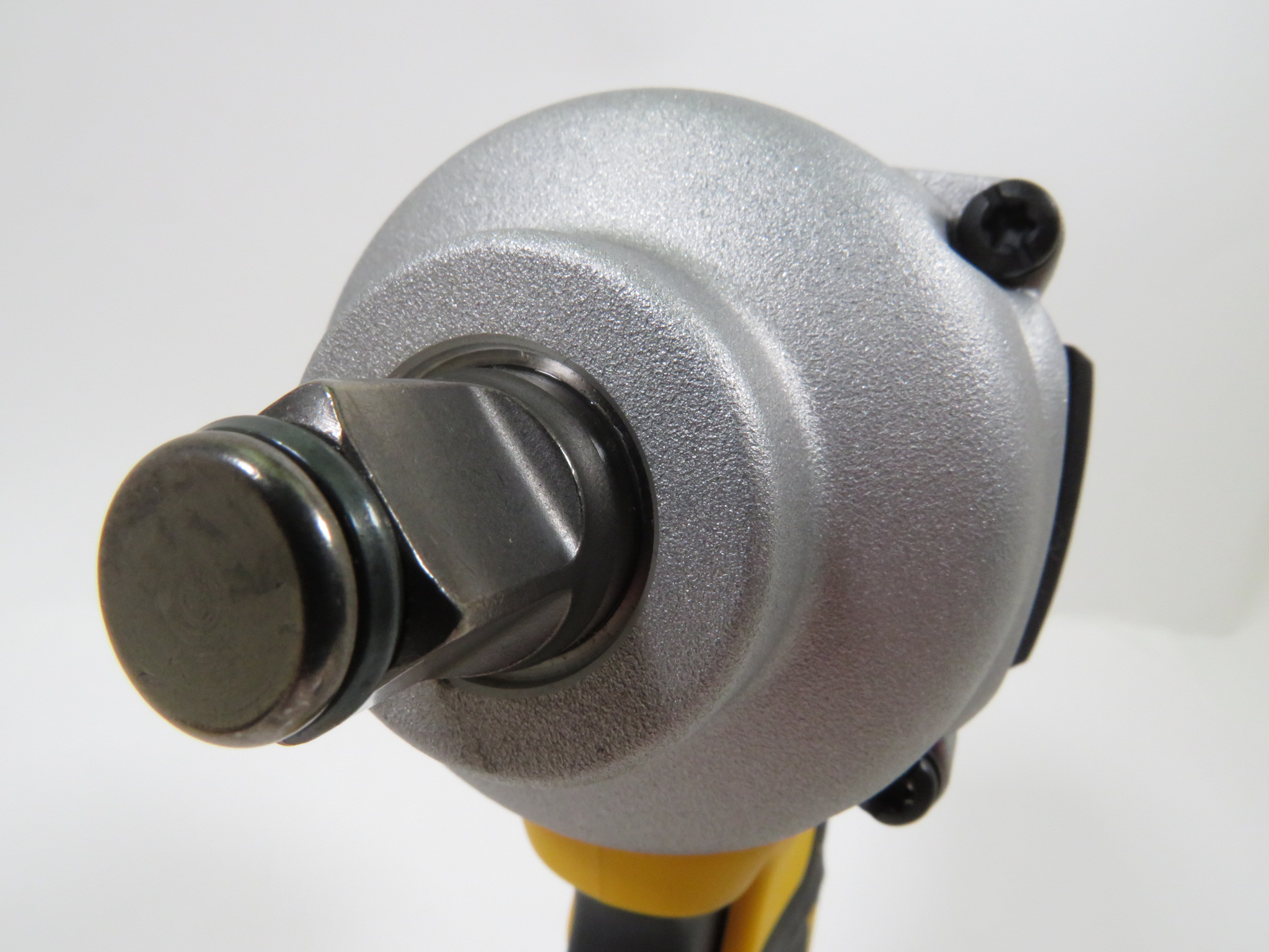 DeWalt DCF891 20V Max 1/2" Brushless Cordless Mid-Range Impact Wrench