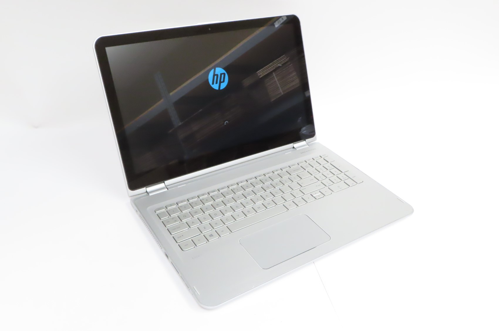 HP ENVY m6-w105dx Win 10 Core i7-6500U 2.5GHz 8GB RAM 1TB HDD 15.6"