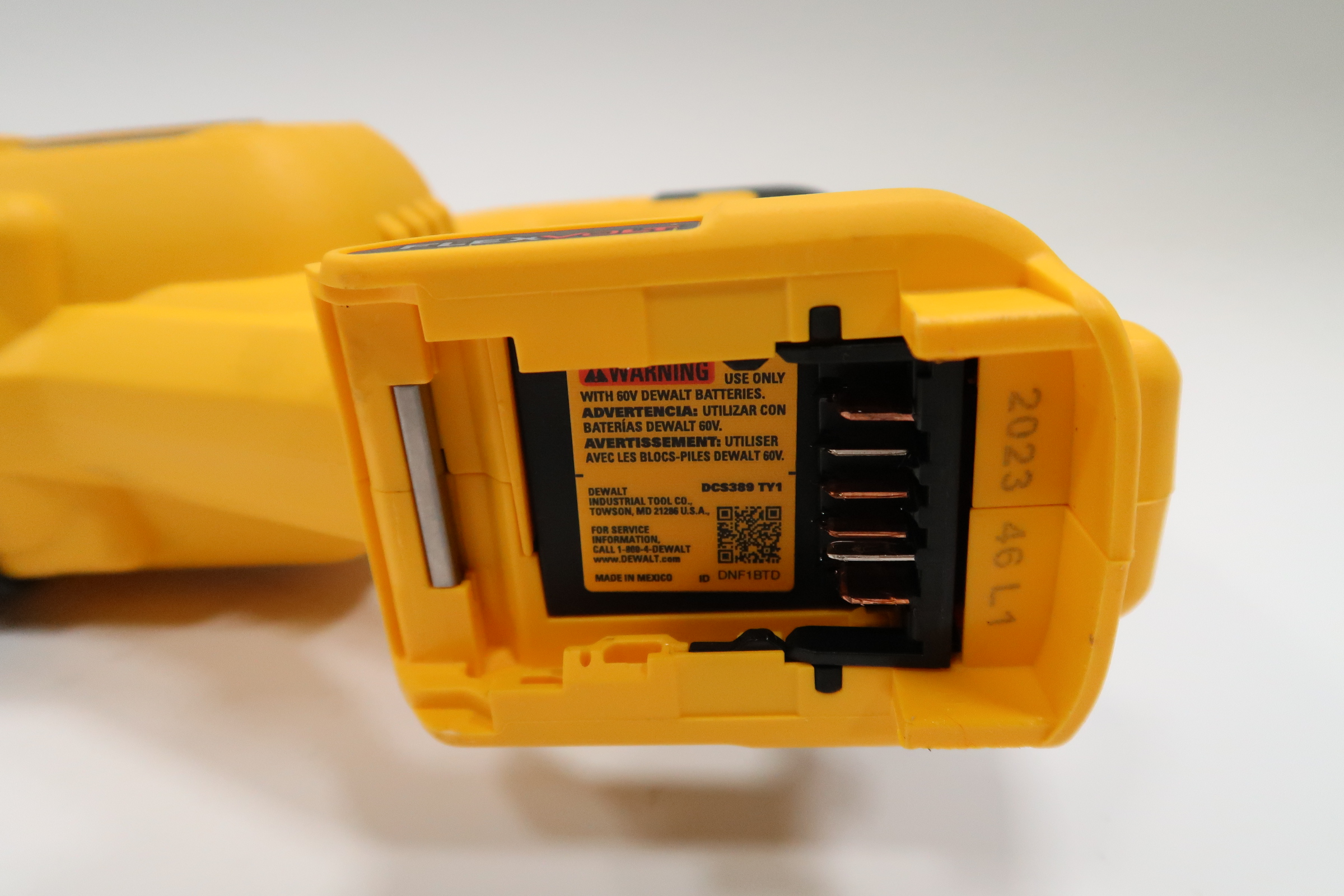 DeWalt DCS389 FLEXVOLT 60V MAX Cordless Brushless Reciprocating Saw 6136