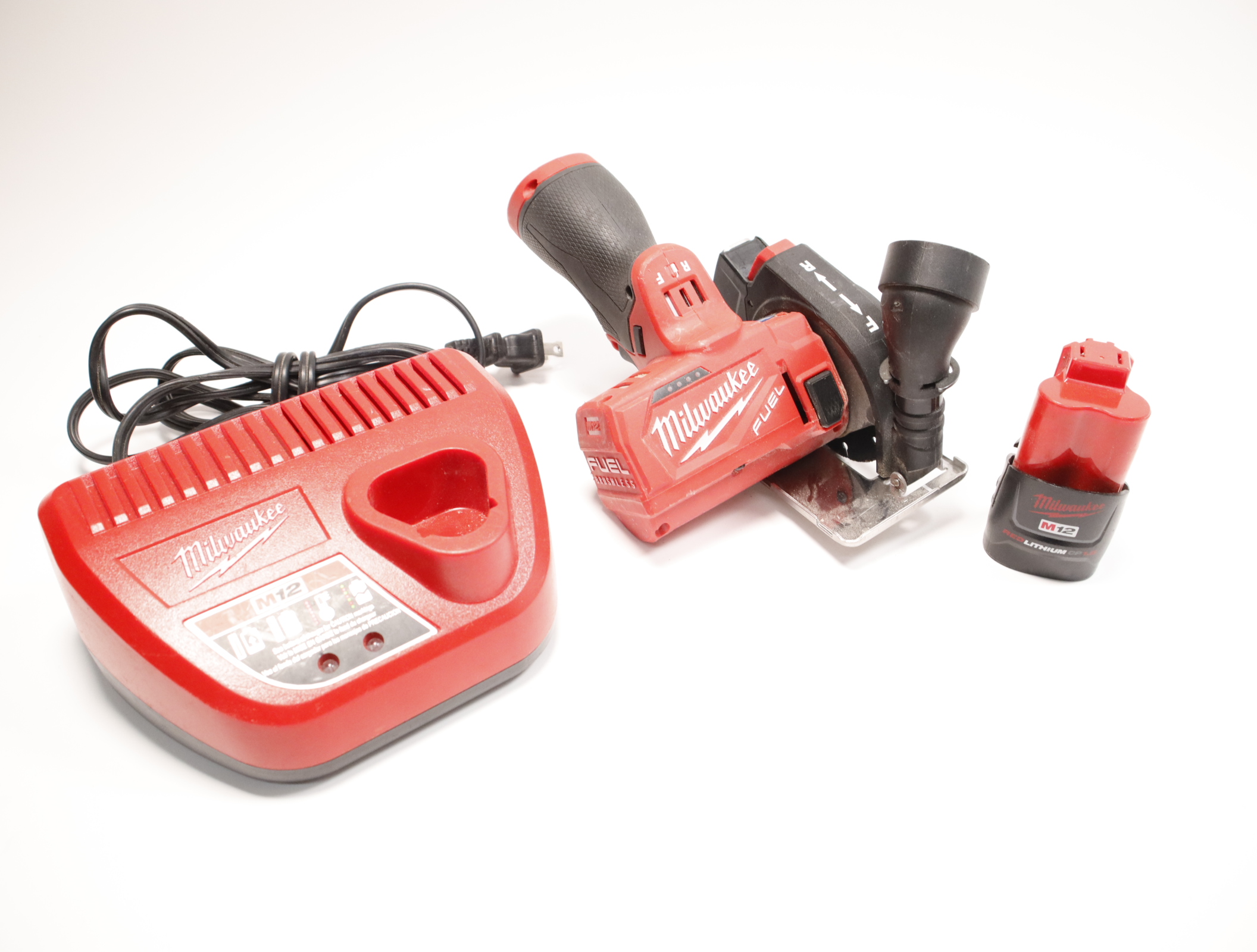 Milwaukee 2522-20 12V Cordless 3" Cut Off Saw Kit