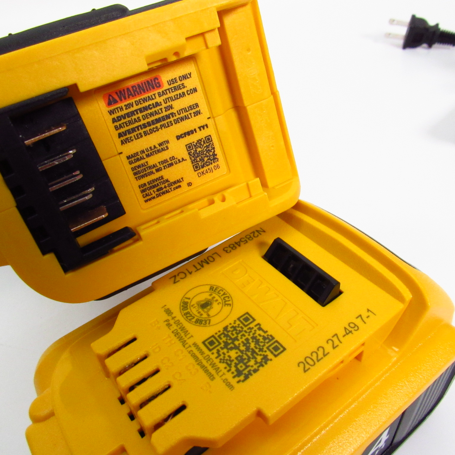 DeWalt DCF891 20V 1/2'' Drive Brushless Cordless Mid-Range Impact ...