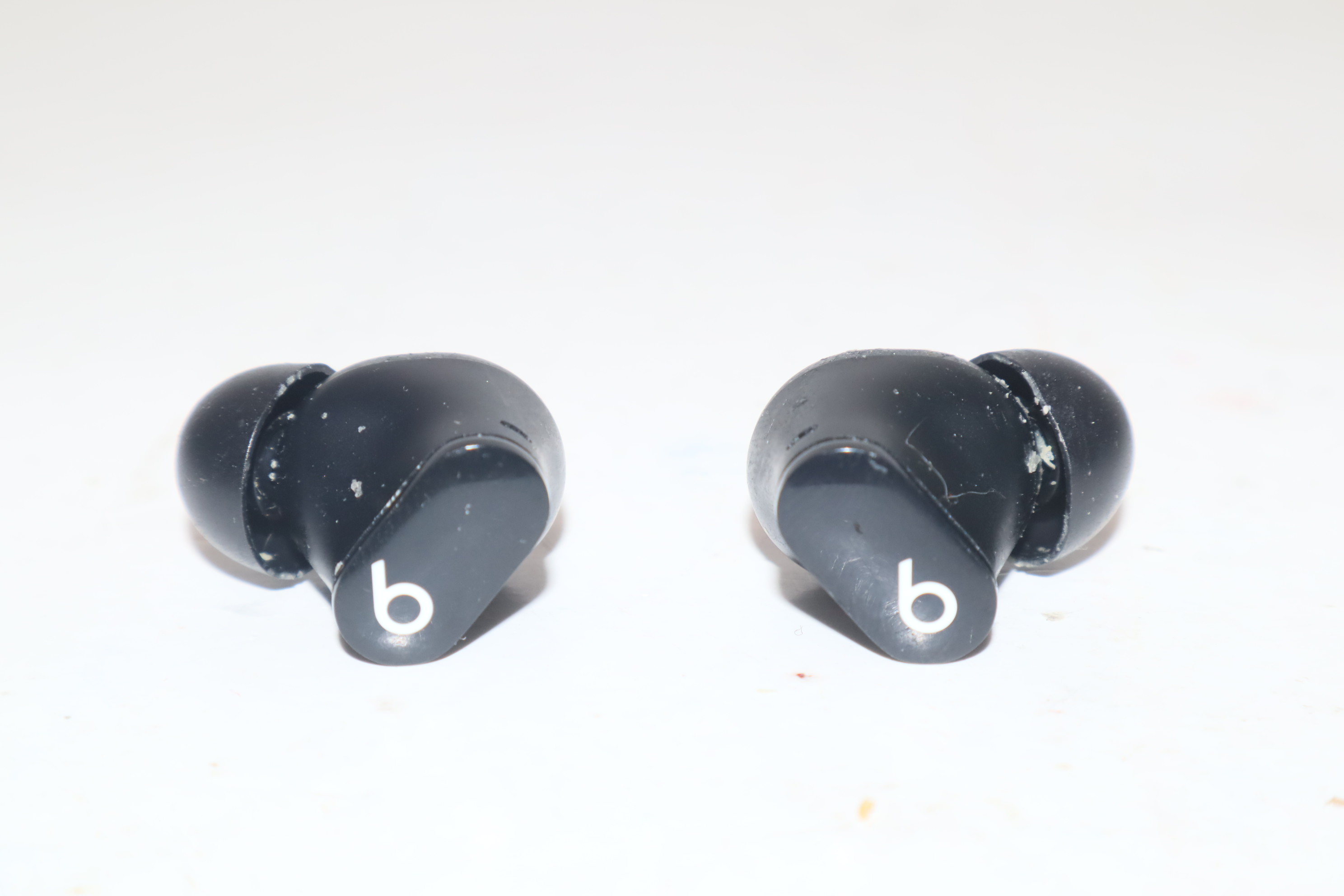 Apple A2514 Beats Studio True Wireless Noise Cancelling Bluetooth ...