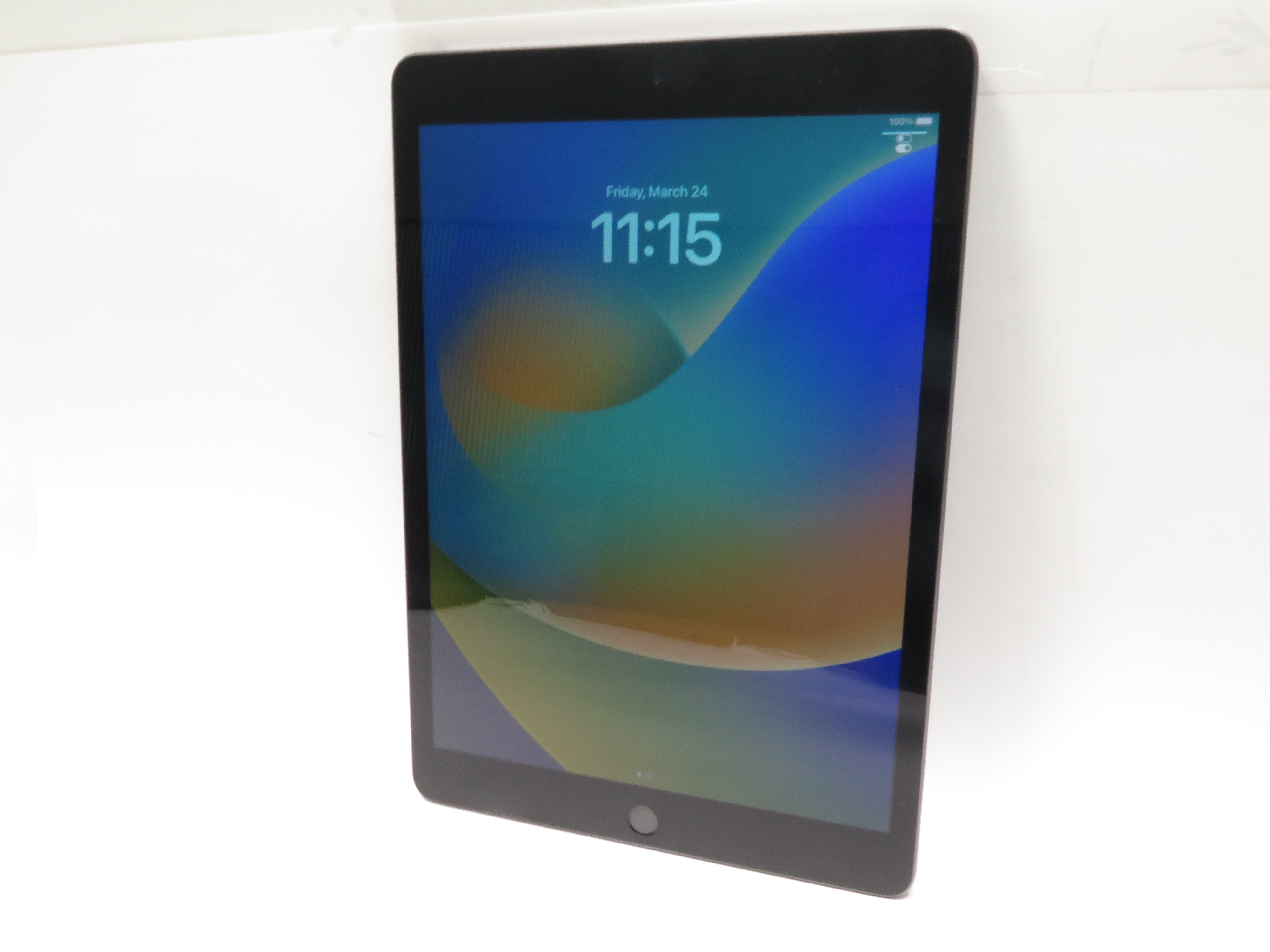 Apple MYL92LL/A iPad 8th Generation 32GB WiFi 10.2" - Space Gray 0148