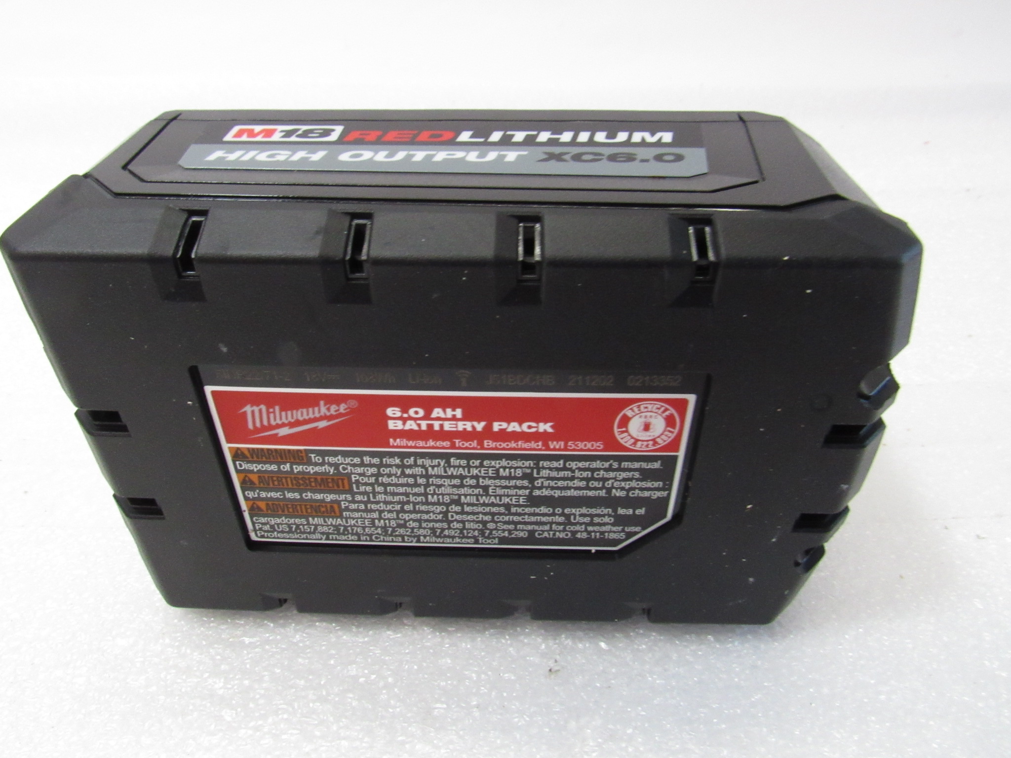 Milwaukee 48-11-1865 M18 18-Volt Lithium-Ion High Output Battery Pack 6.0Ah