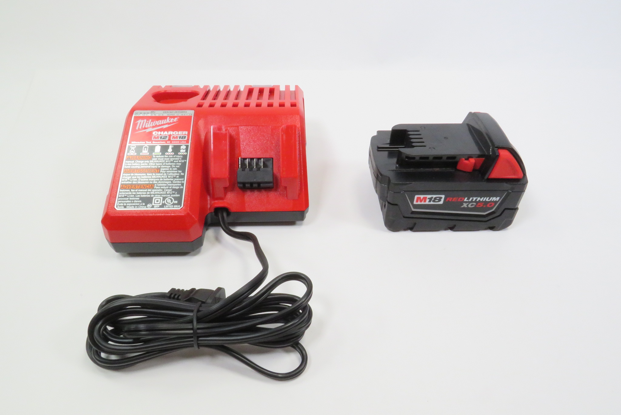Milwaukee 48-11-1850 M18 18V Lithium-Ion XC 5Ah Battery / Charger Kit