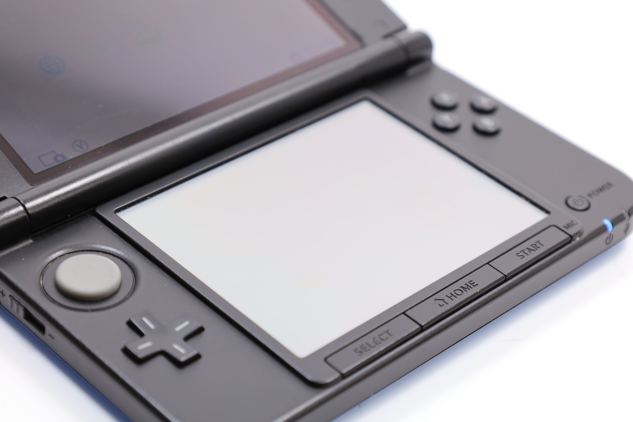 Nintendo 3DS XL SPR-001 3D Dual-Screen Handheld Game System - Blue