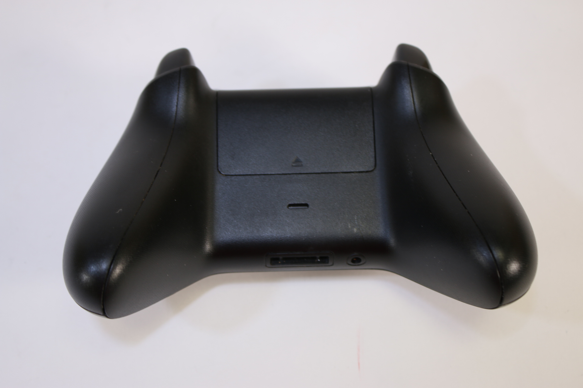 Microsoft Xbox One 1708 Wireless Bluetooth Compact Video Game Controller