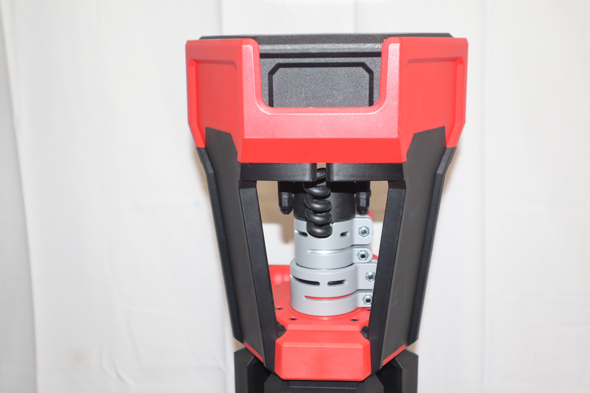 Milwaukee 2131-20 M18 ROCKET Dual Power Corded & Cordless Tower Light