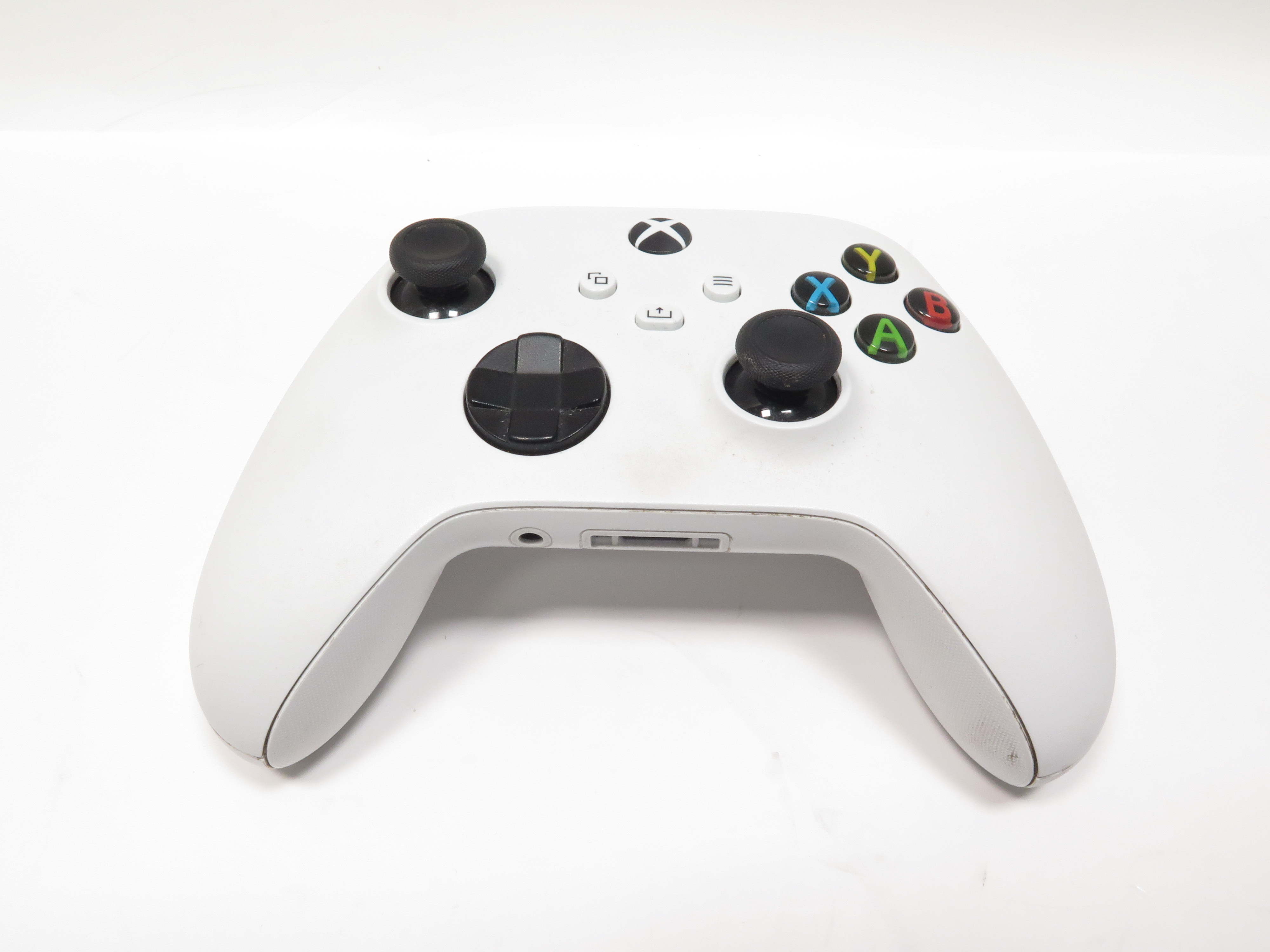 Microsoft 1914 Xbox One Wireless Controller - White 4011