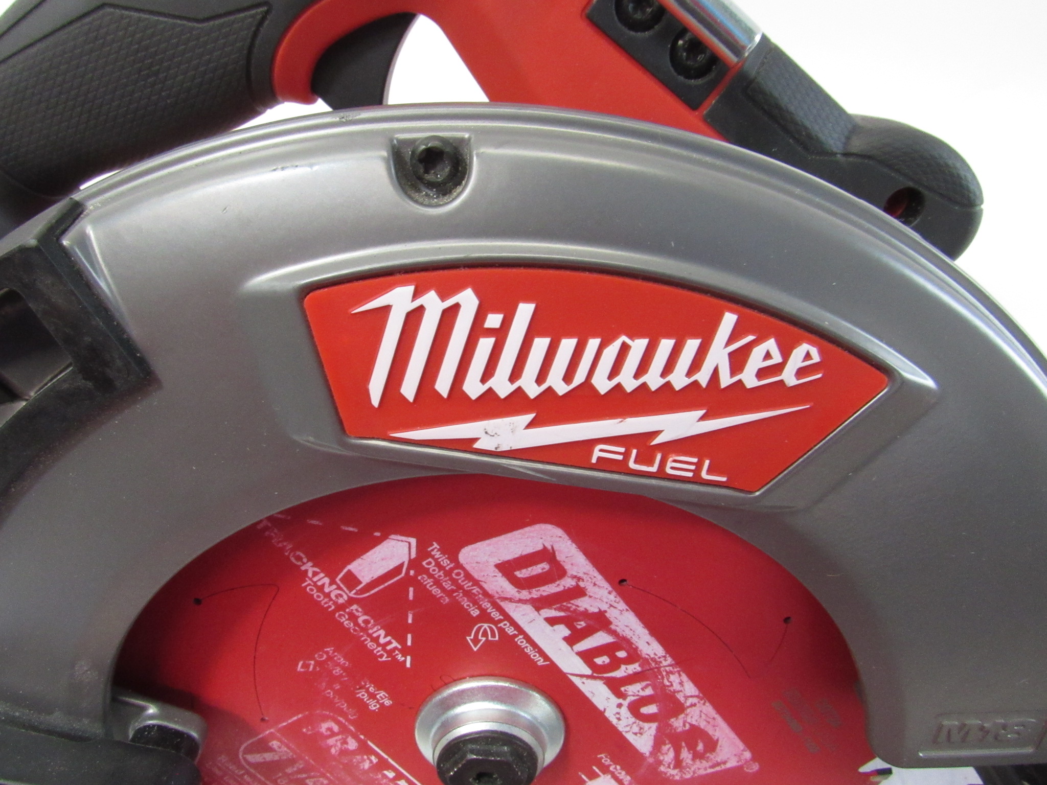 Milwaukee 2732-20 M18 FUEL 18V Brushless Cordless 7-1/4" Circular Saw