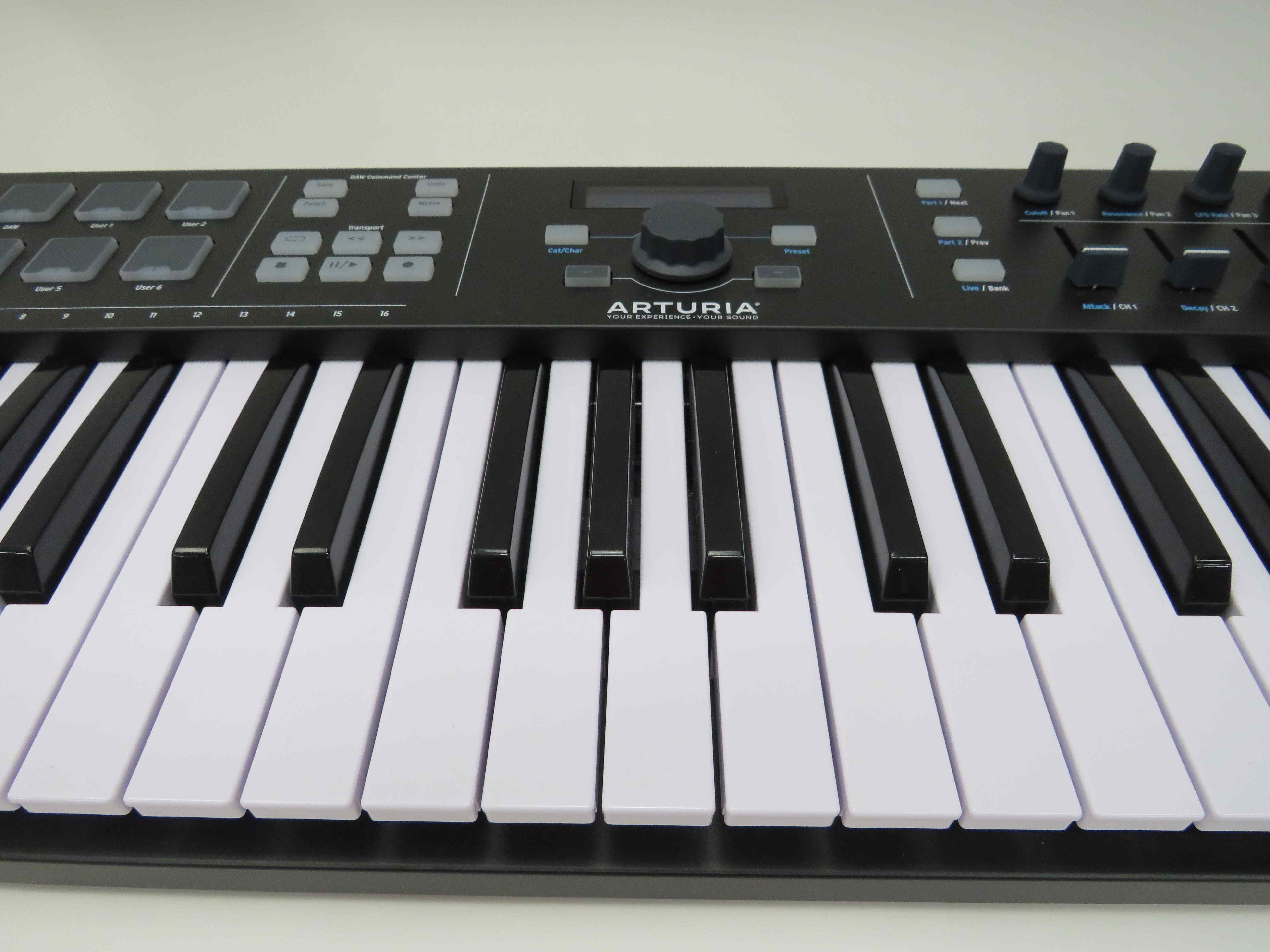 Arturia Keylab Essential 49 Universal MIDI Controller 2663