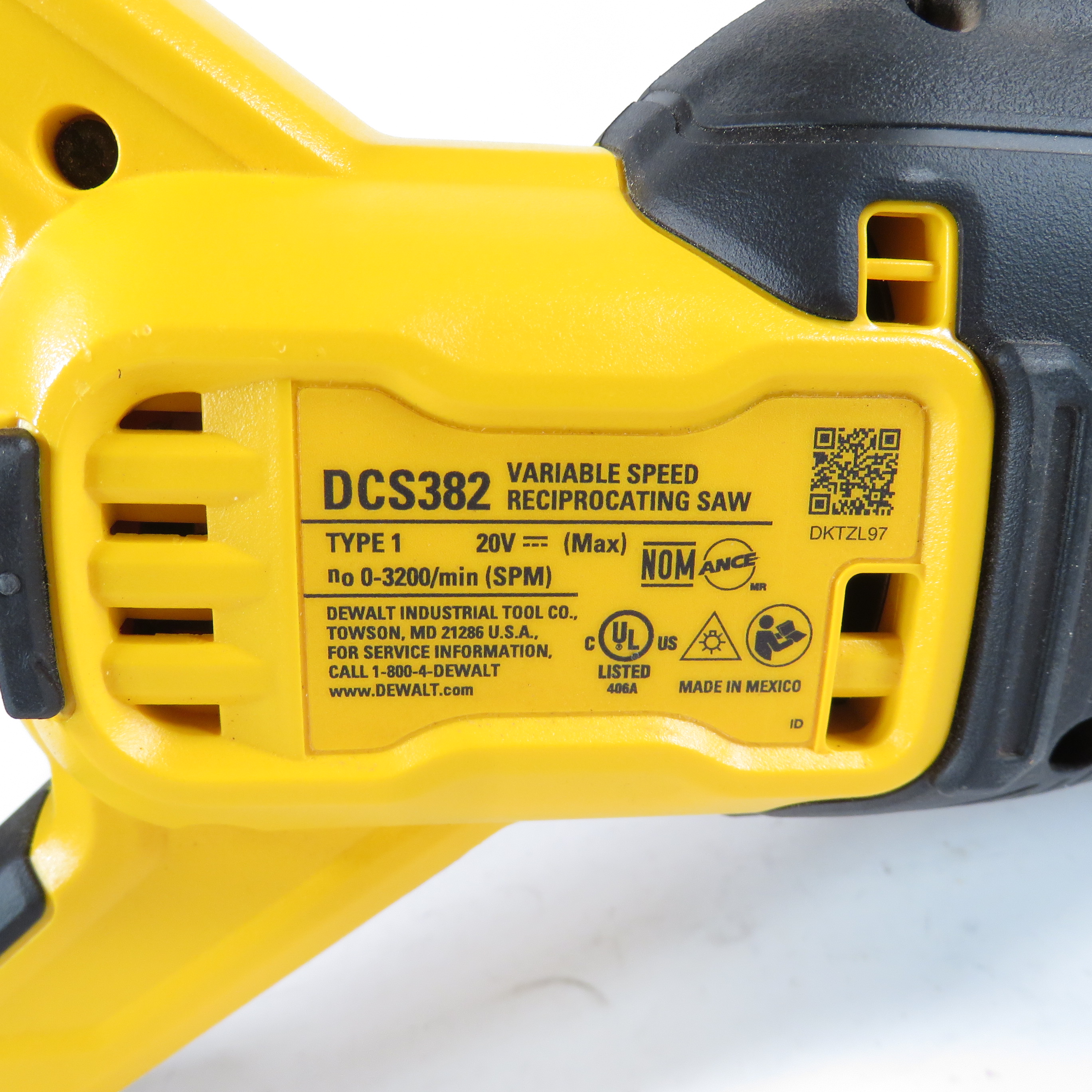 DEWALT DCS382 20-Volt MAX XR Lithium-Ion Cordless Brushless ...