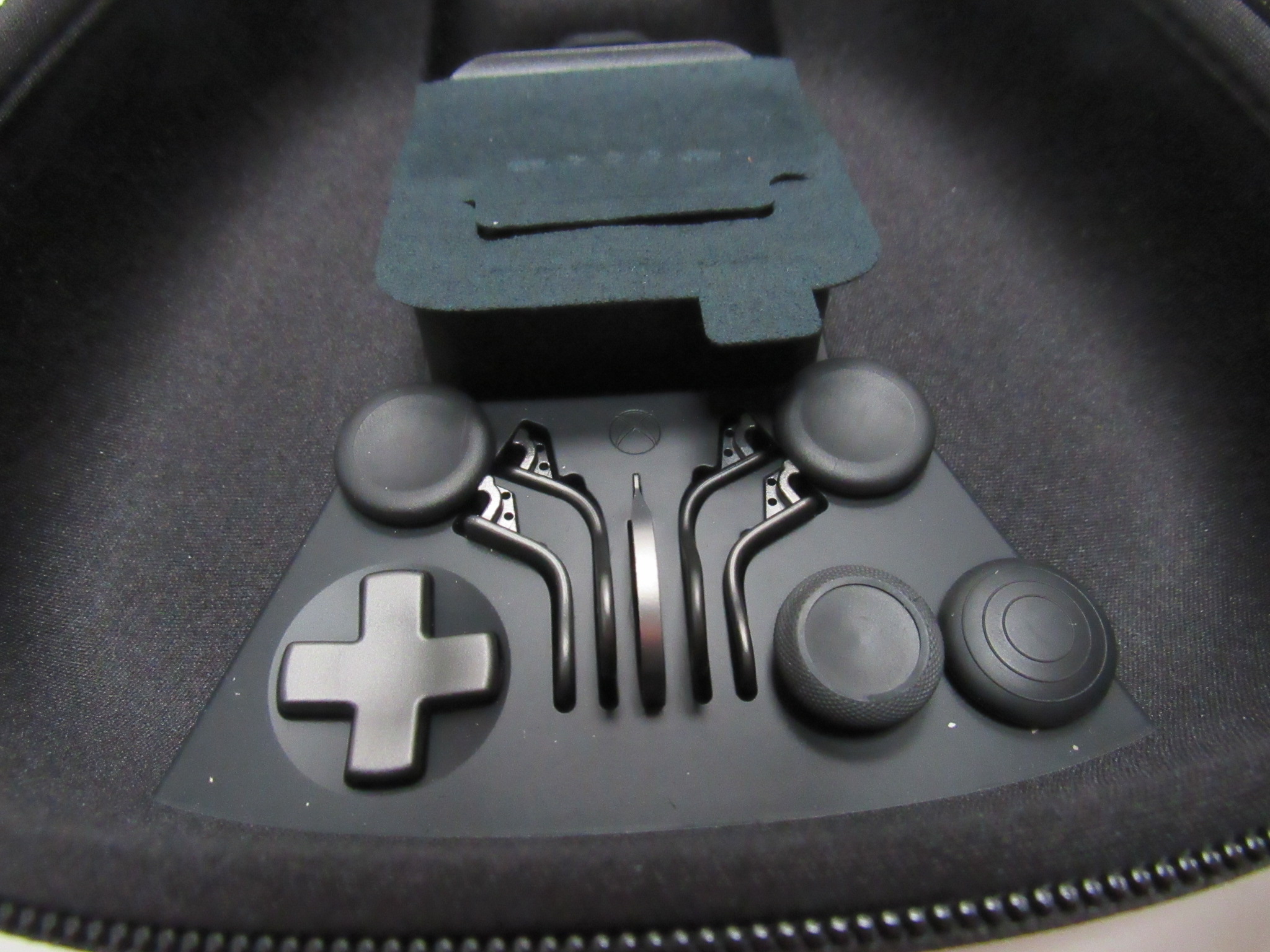 Microsoft Xbox 1797 Elite Series 2 Wireless Controller Black 0203